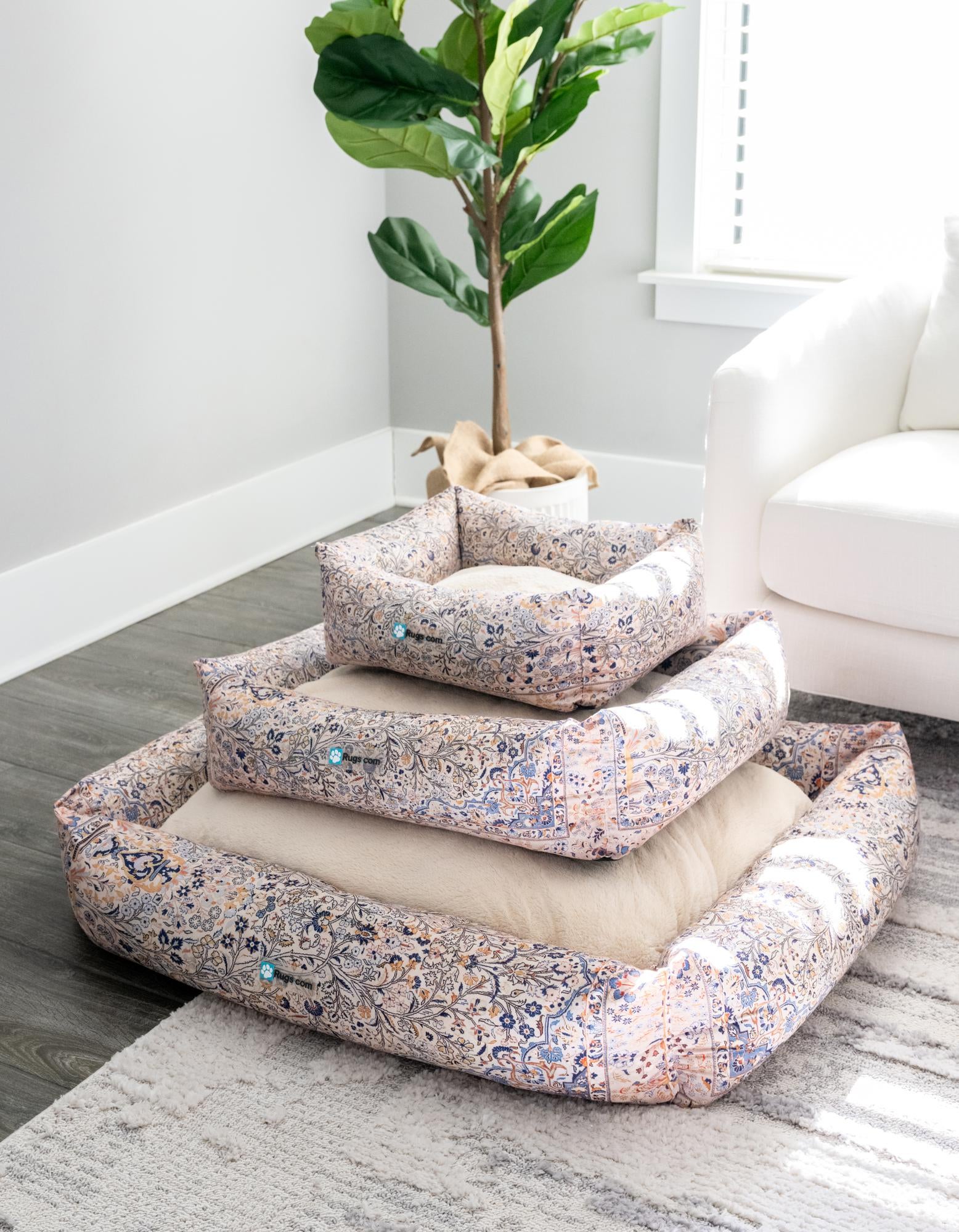Multicolor 1' 4 x 1' 8 Premium Pet Bed | Rugs.com