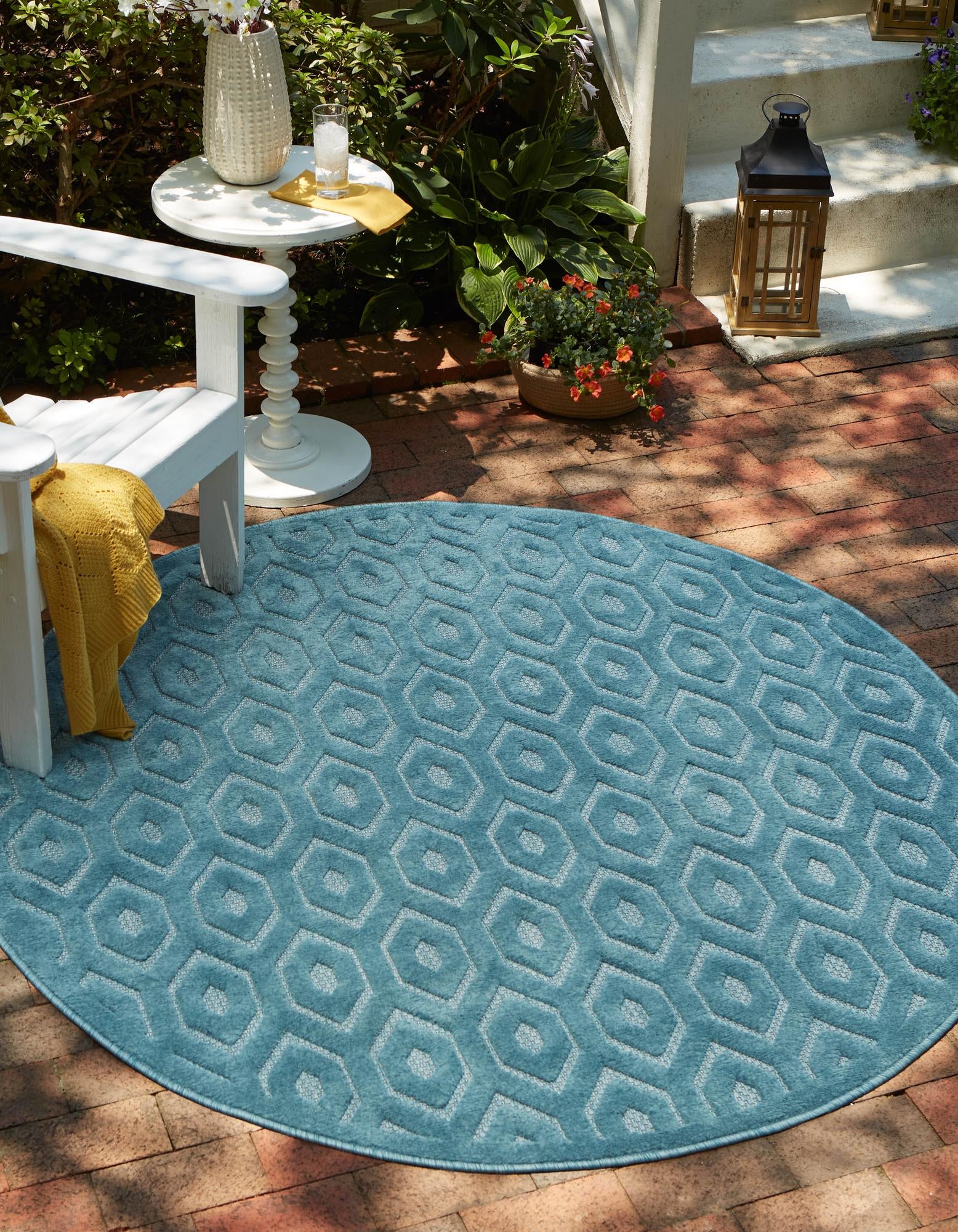 Aqua 5' 3 x 5' 3 Trellis Textured Indoor / Outdoor Round Rug | Rugs.com