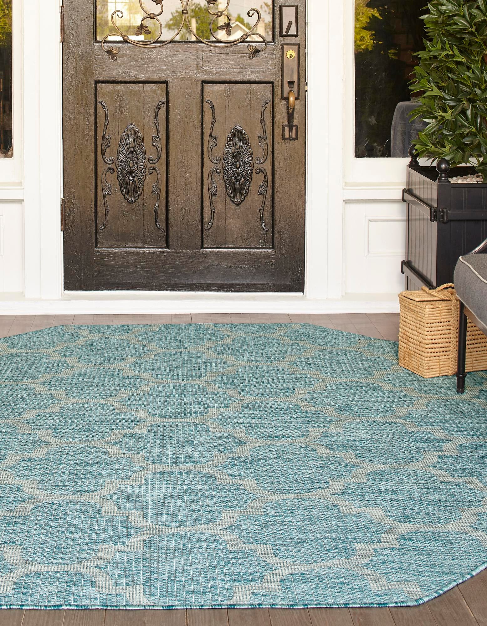 Aquamarine 8' x 8' Lattice Indoor / Outdoor Octagon Rug | Rugs.com
