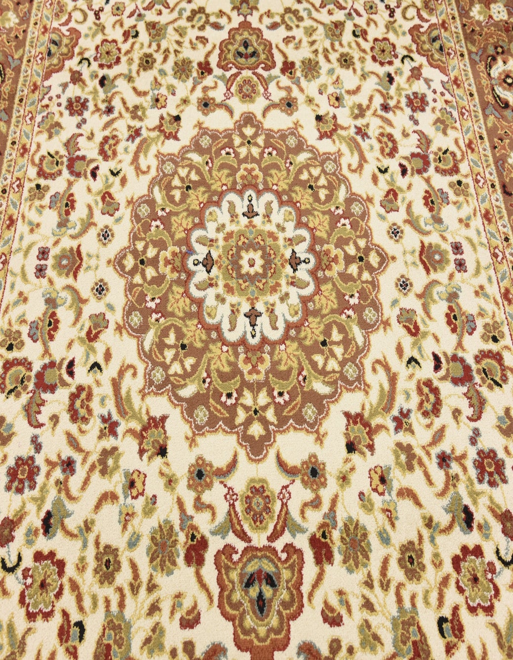 Beige 6' x 9' Amaya Rug | Rugs.com