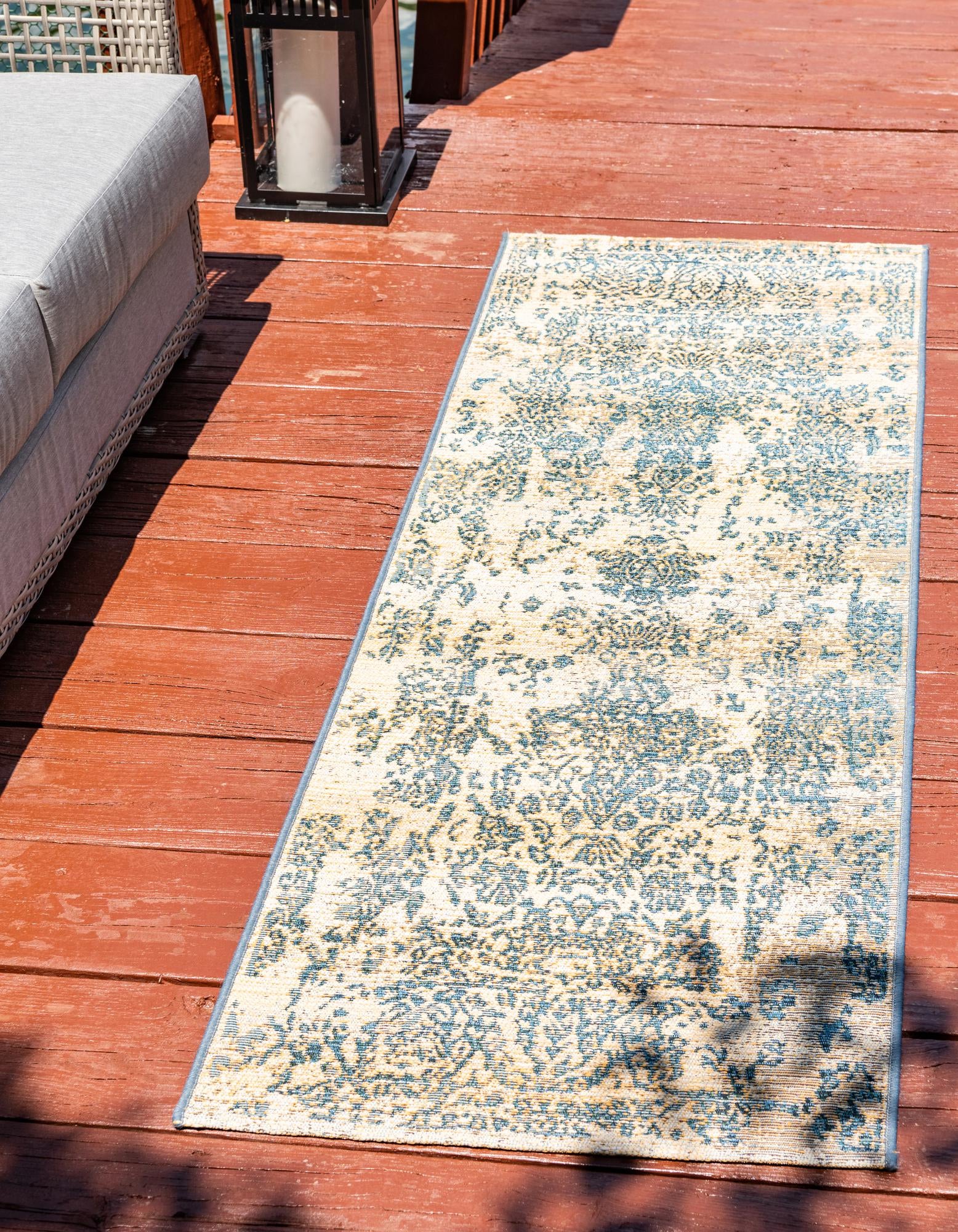 Green 2' x 6' Botanical Indoor / Outdoor Runner Rug | Rugs.com