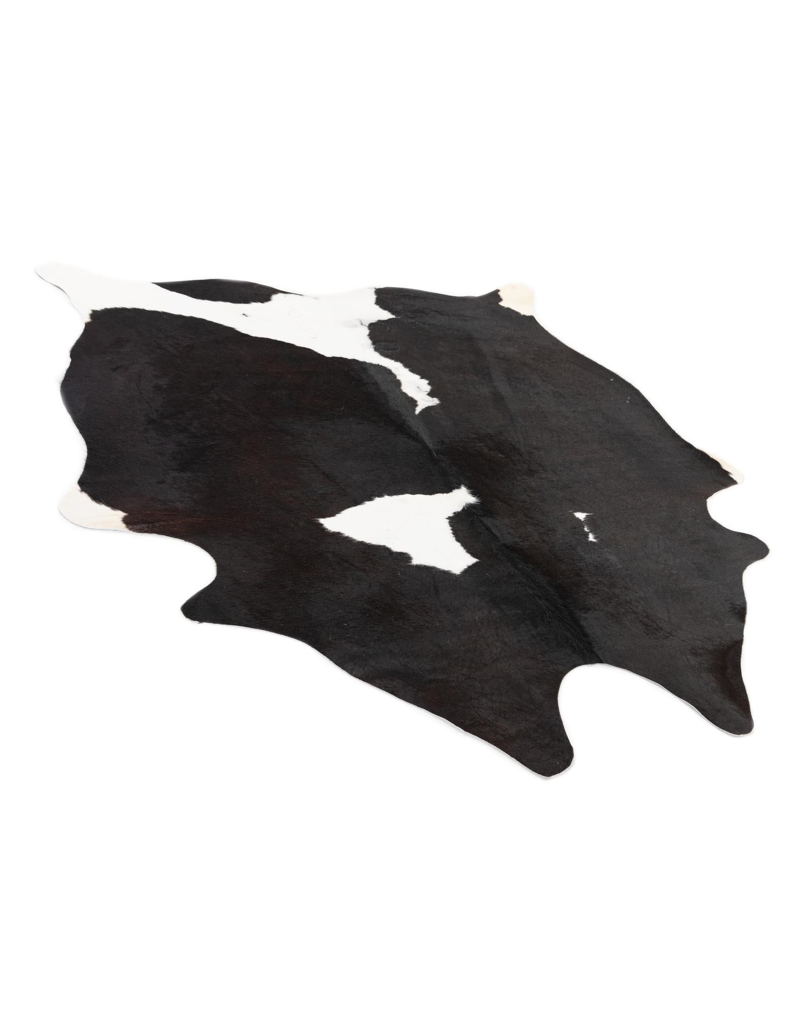 Black and White 5' x 5' 9 Cowhide Leather Freeform Rug | Rugs.com