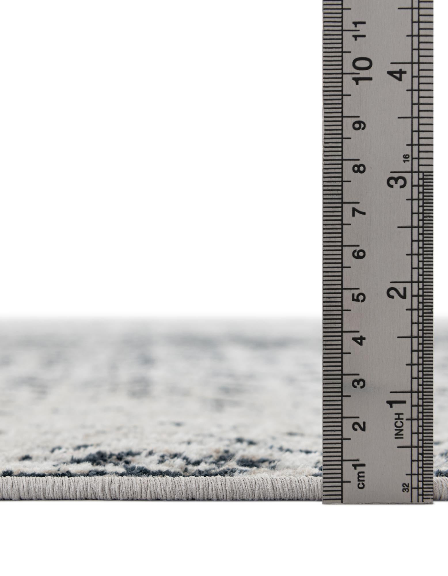 Black and White 4' x 6' Kamala Washable Rug | Rugs.com