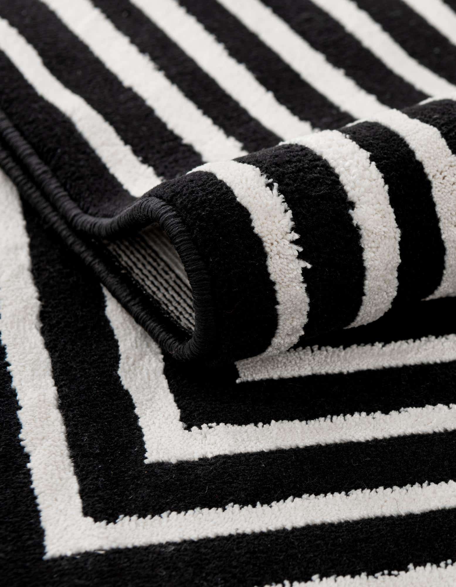Black and White 9' x 12' Milano Rug | Rugs.com