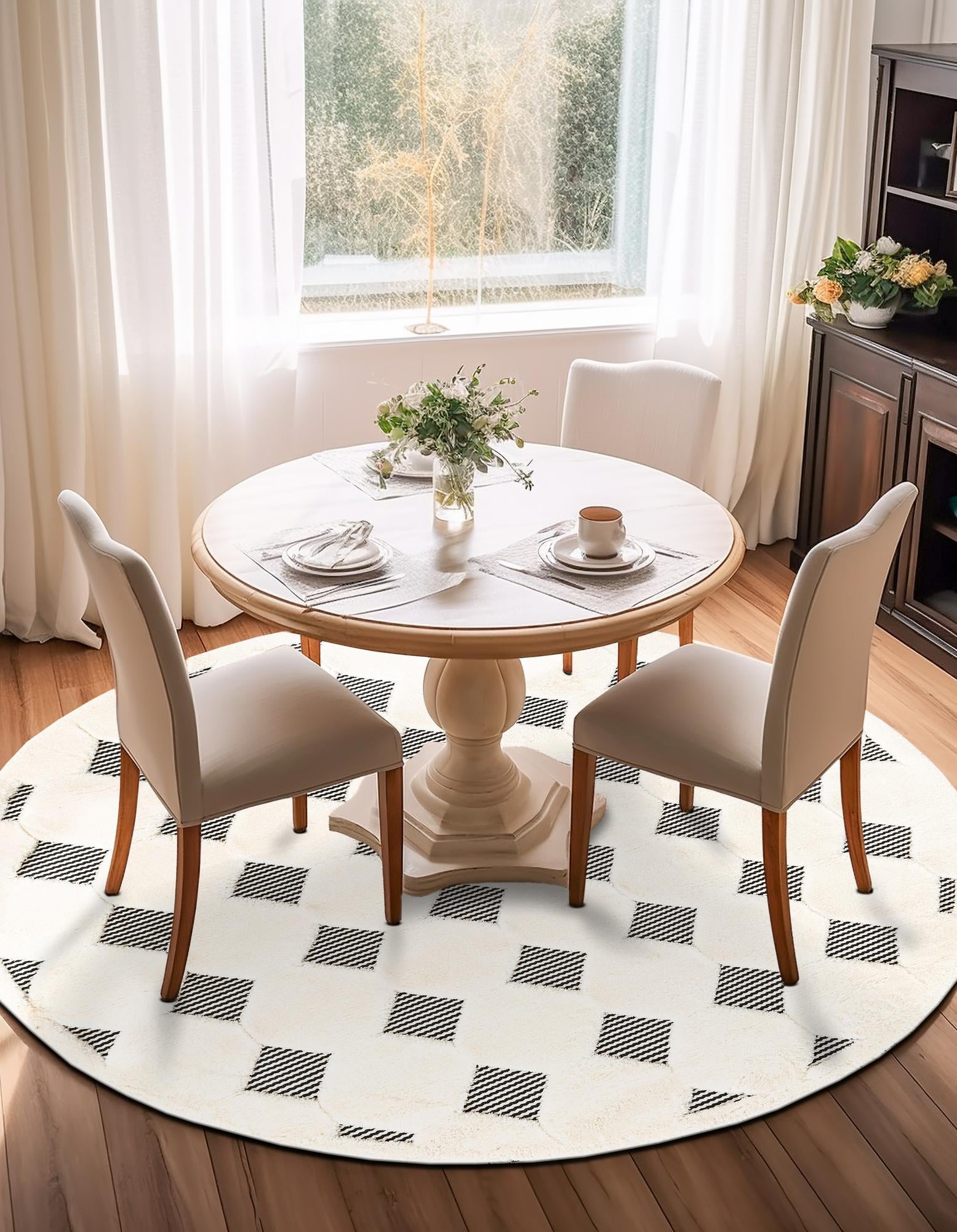 Black and White 6' x 6' Prismatic Round Rug | Rugs.com