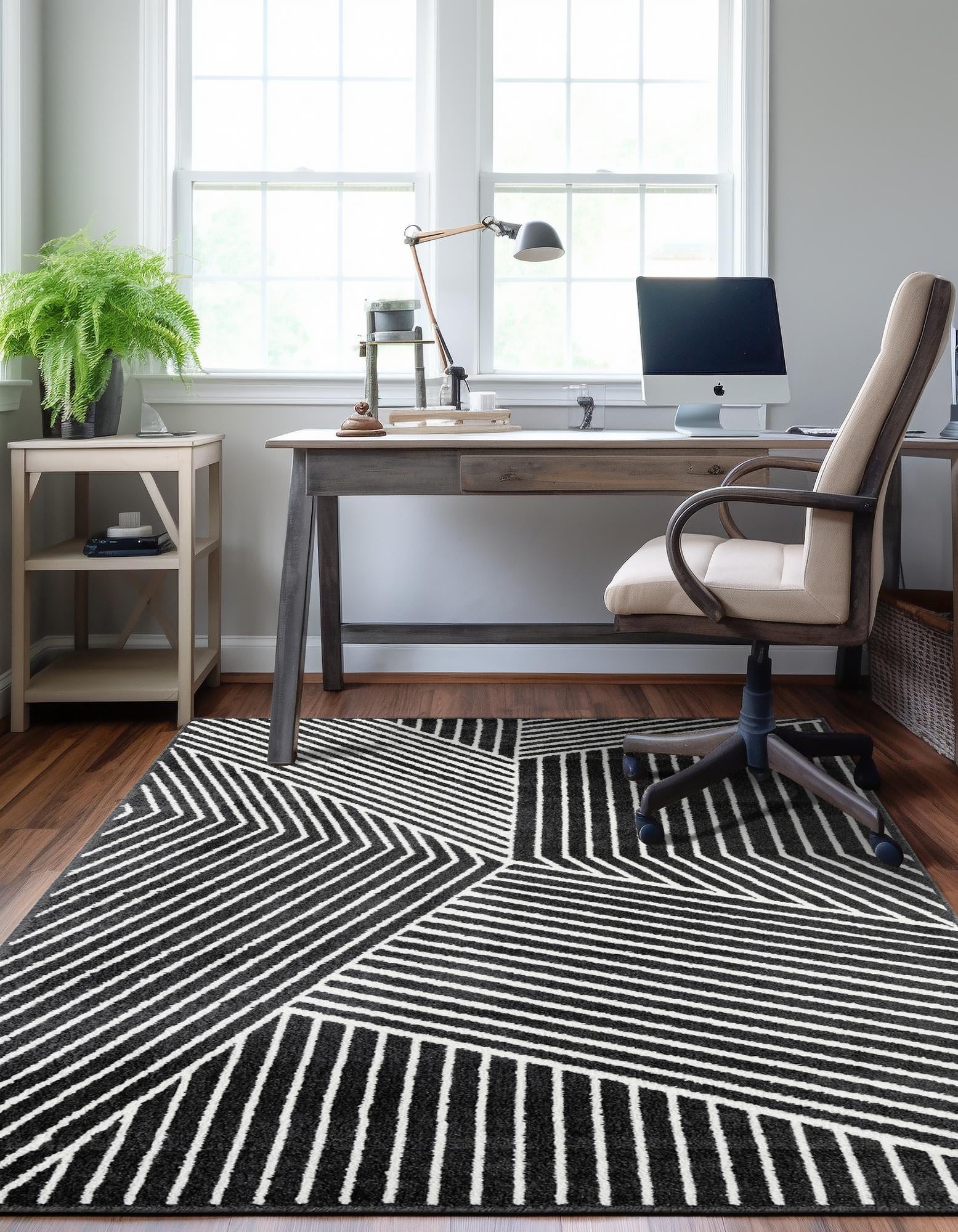Black 4' x 6' Oslo Rug | Rugs.com