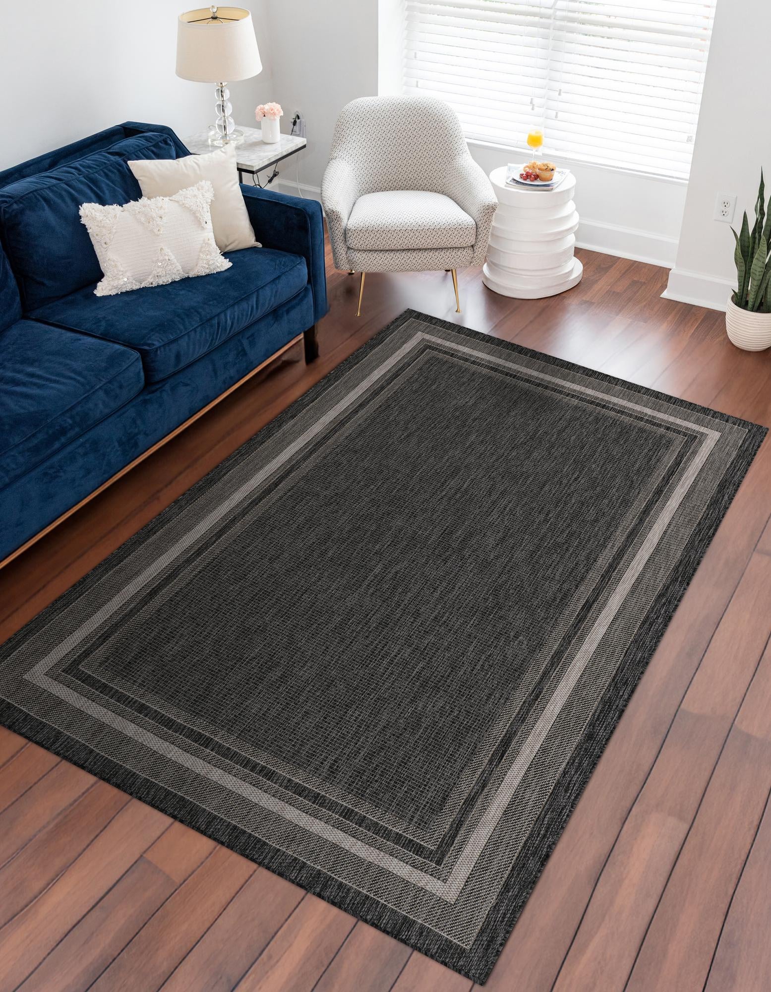 Black 7' x 10' Border Indoor / Outdoor Rug | Rugs.com
