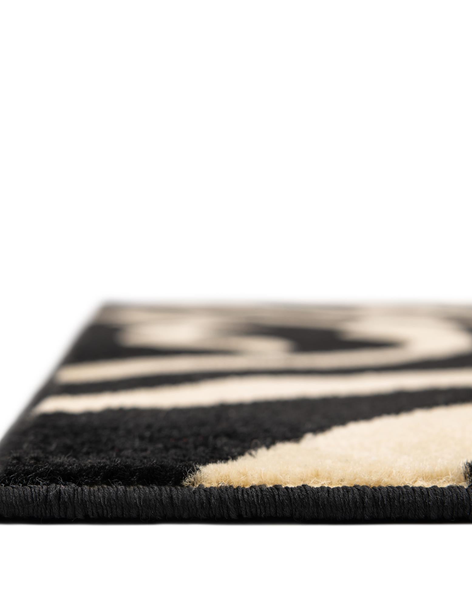 Black 9' x 12' Savannah Rug | Rugs.com