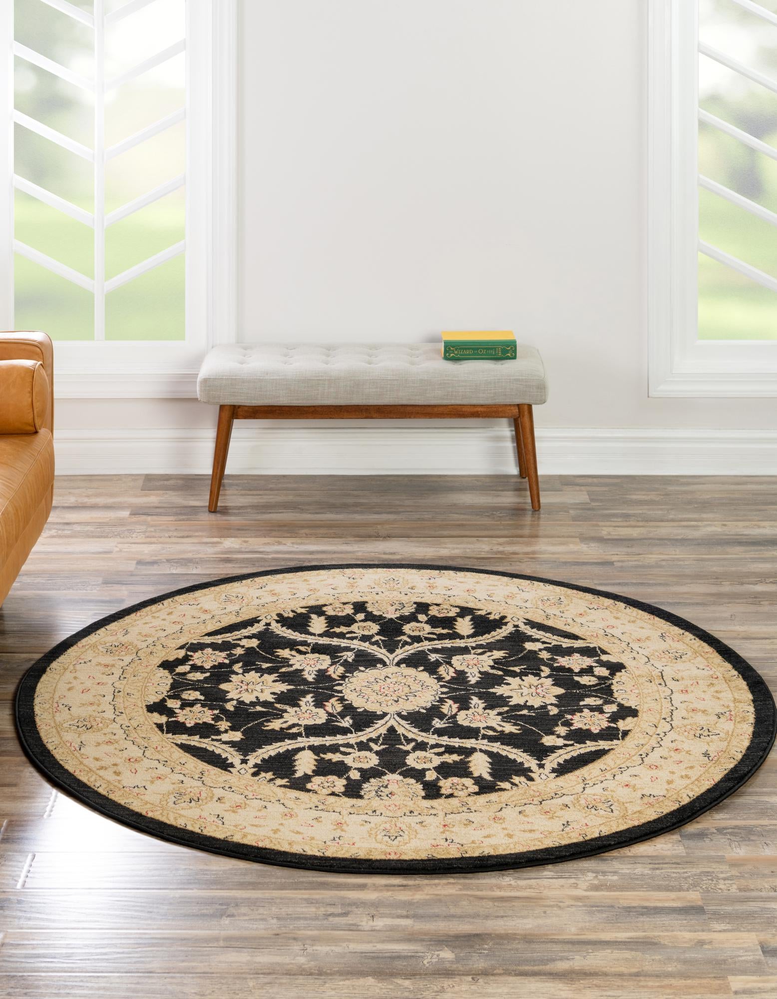 Black 6' x 6' Chelsea Round Rug | Rugs.com