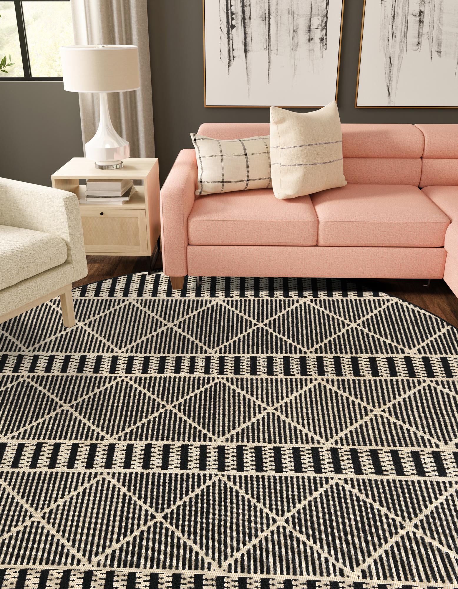 Black 10' x 10' Lattice Indoor / Outdoor Round Rug | Rugs.com