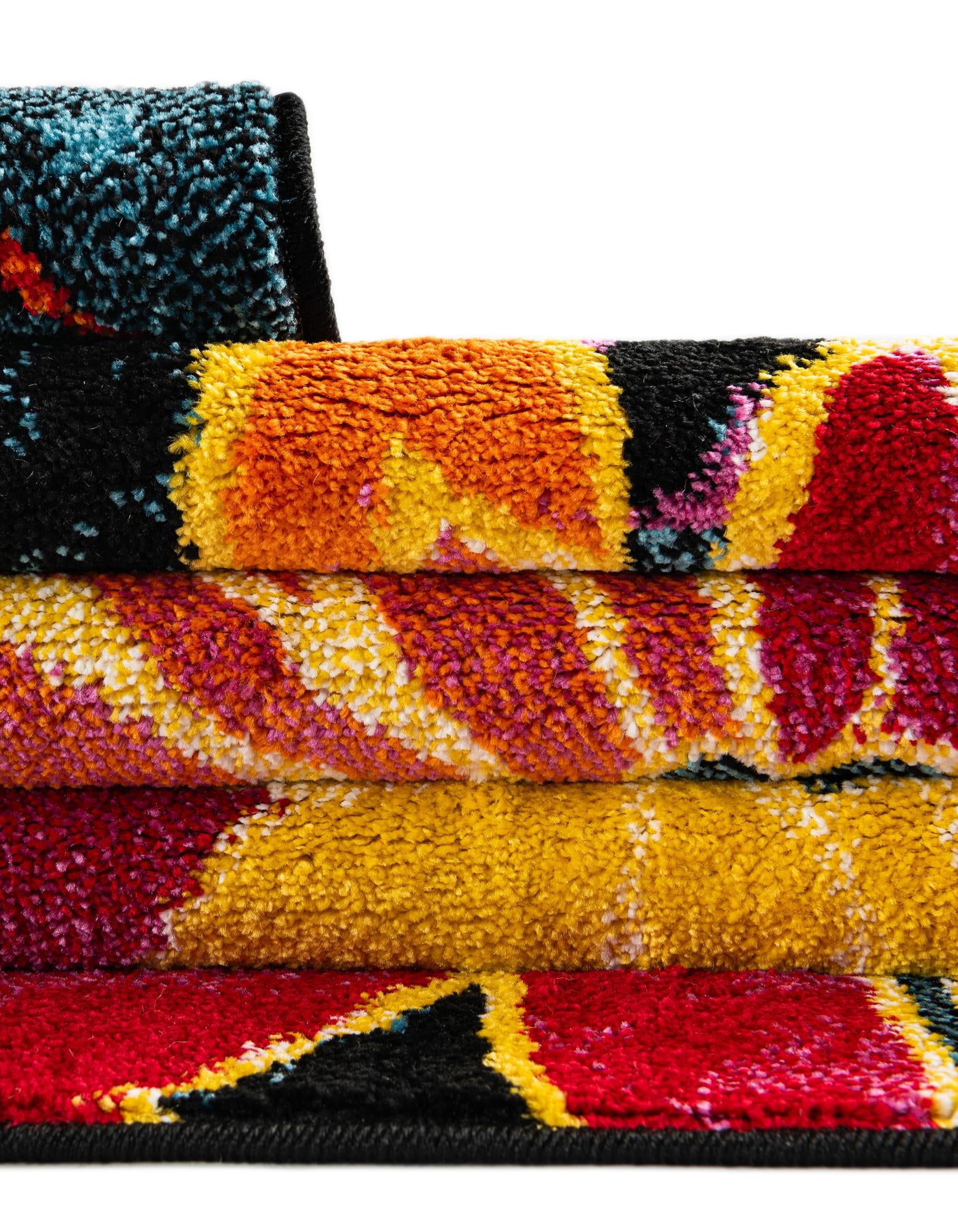 Black 2' x 6' Tuscany Runner Rug | Rugs.com