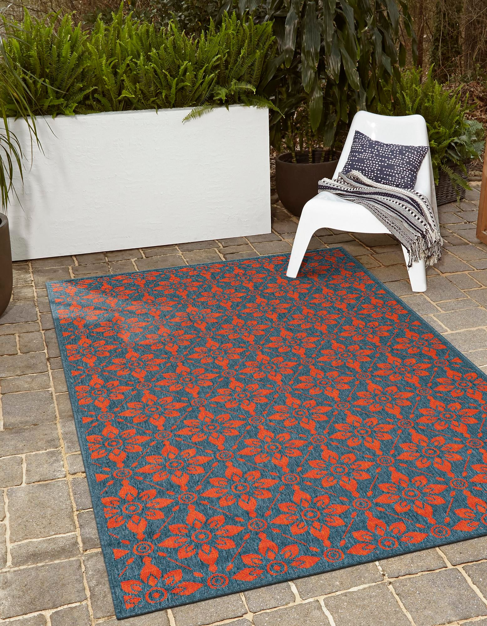 Blue and Red 6' x 9' Lattice Indoor / Outdoor Rug | Rugs.com