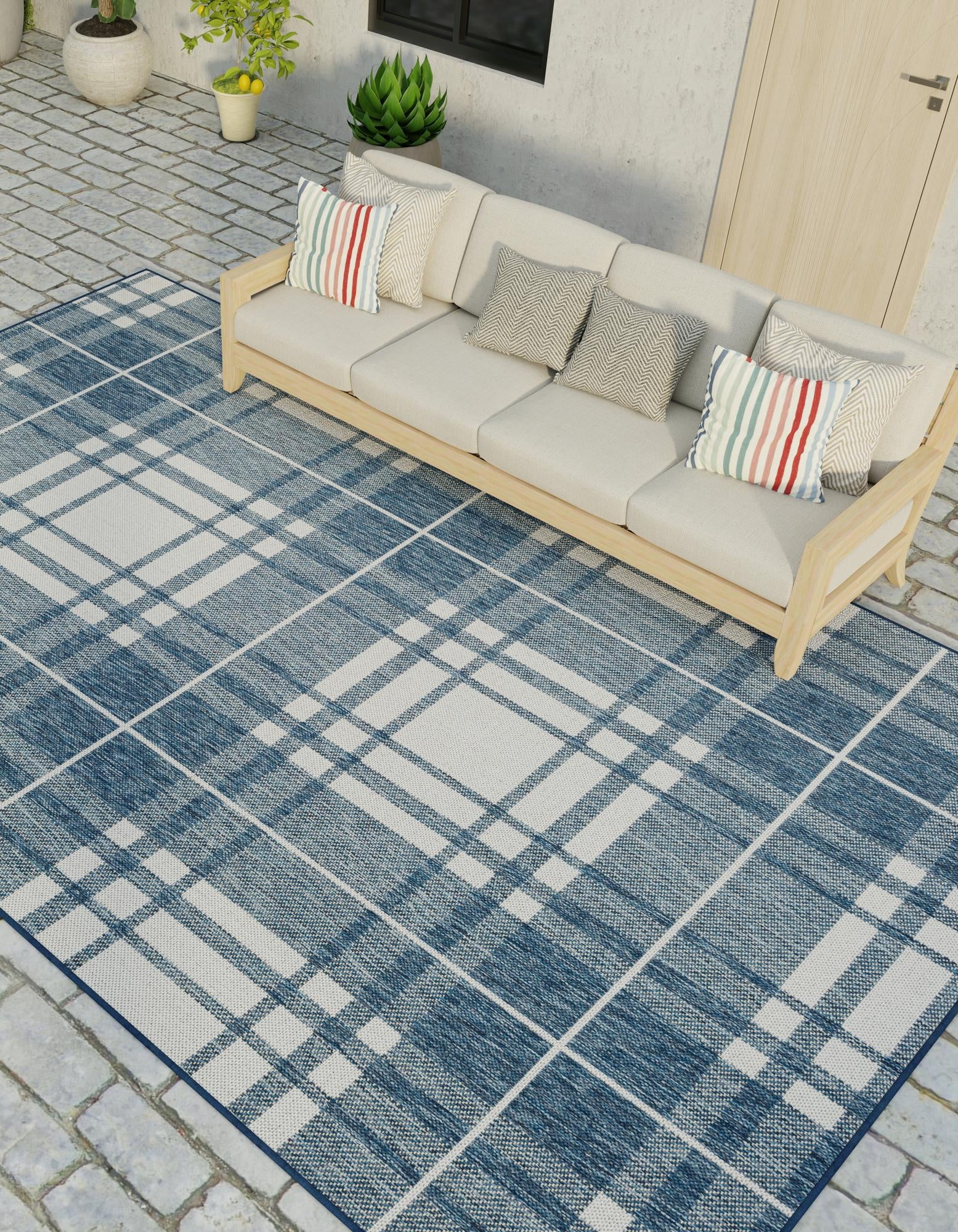 Blue 2' x 3' Checkered Indoor / Outdoor Rug | Rugs.com