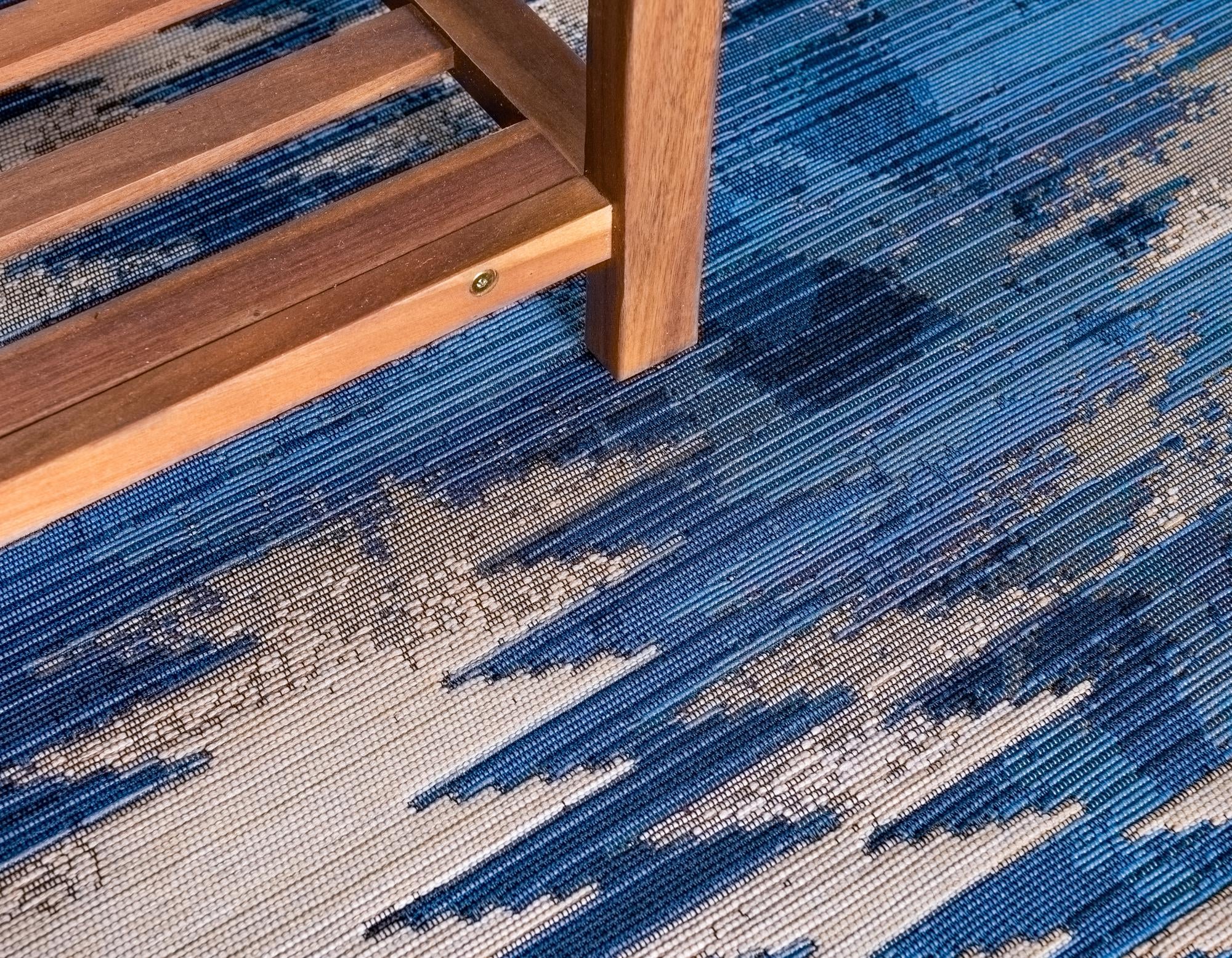 Blue 2' 2 x 3' Modern Indoor / Outdoor Rug | Rugs.com