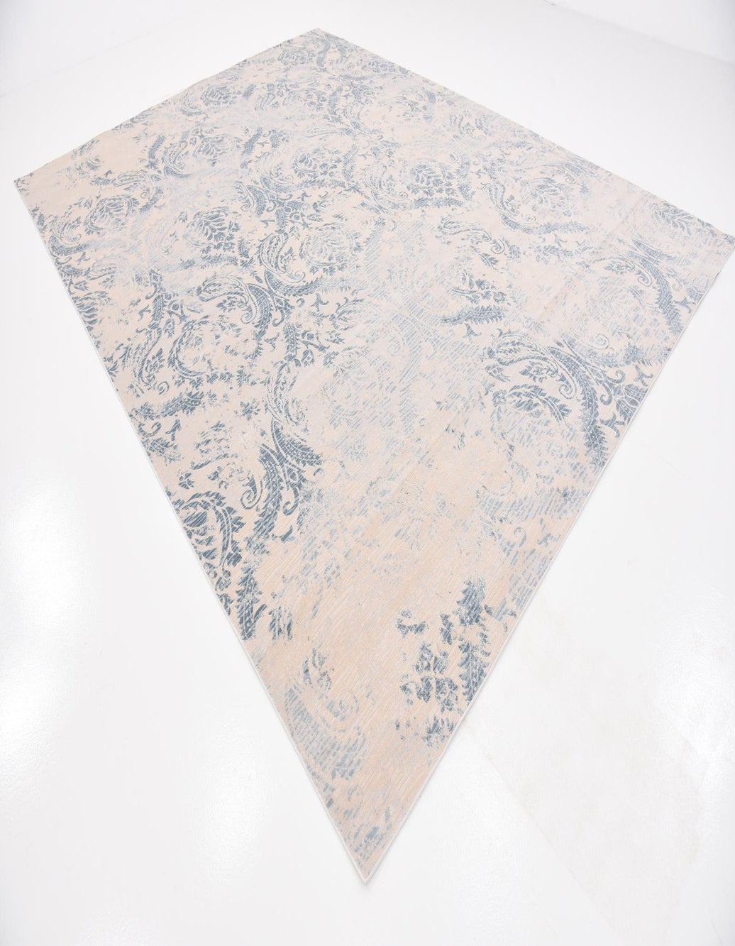 Blue 10' x 13' Victoria Rug | Rugs.com