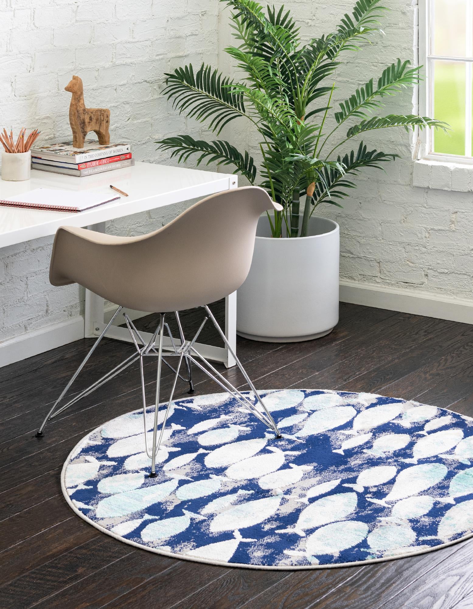 Blue 7' x 7' Ariel Round Rug | Rugs.com