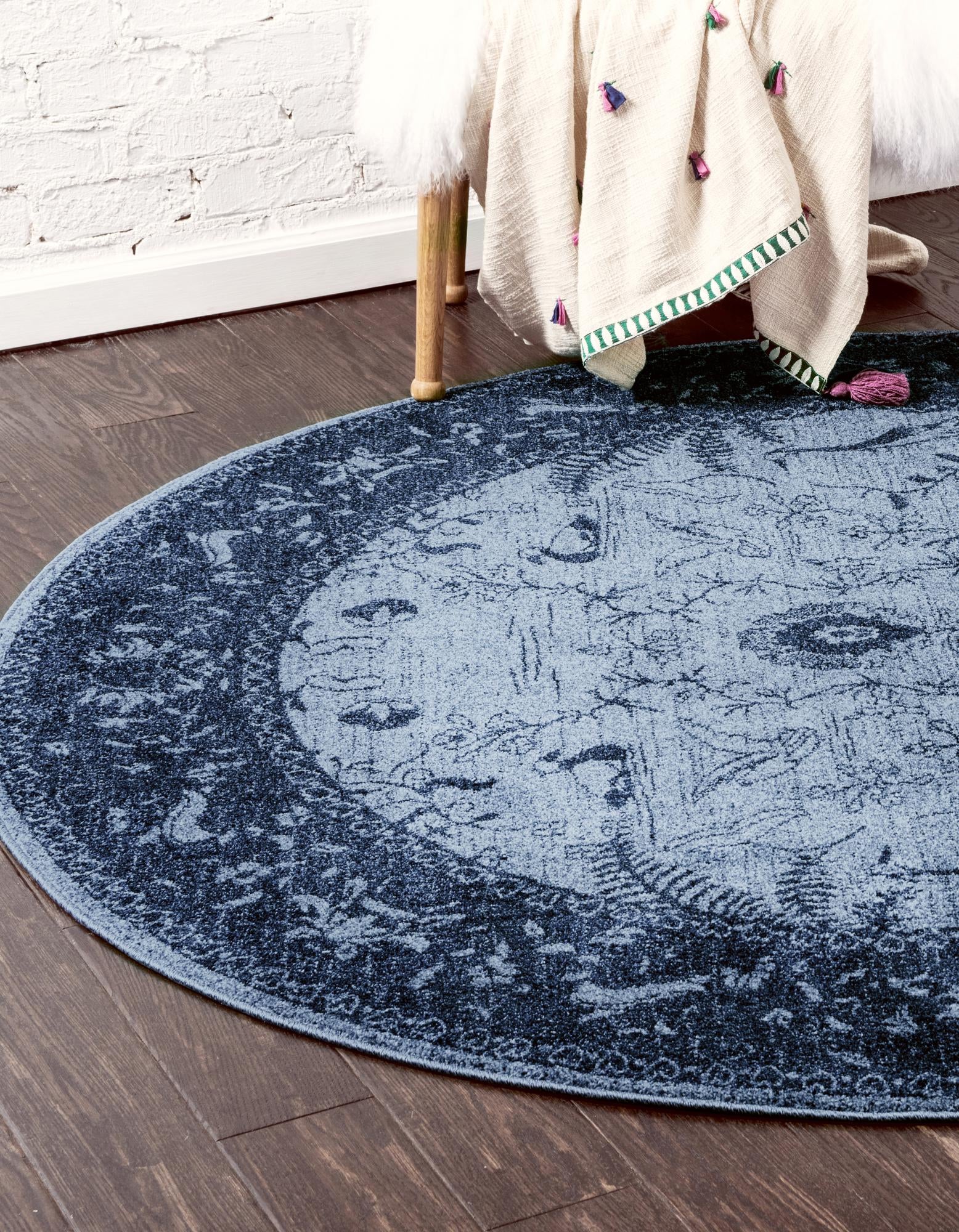 Blue 3' 3 x 3' 3 Miranda Round Rug | Rugs.com