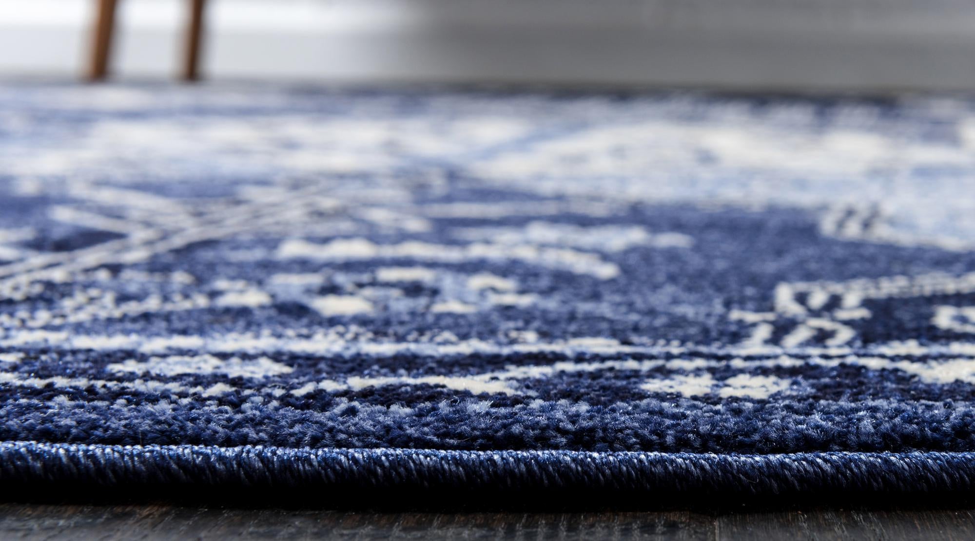 Blue 6' x 6' Miranda Round Rug | Rugs.com