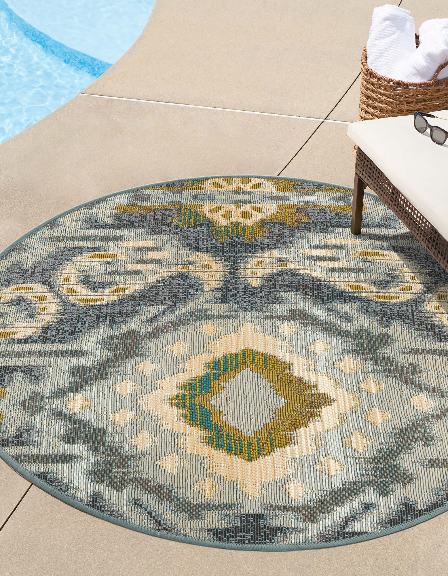 Light Blue 8' x 8' Modern Indoor / Outdoor Round Rug | Rugs.com