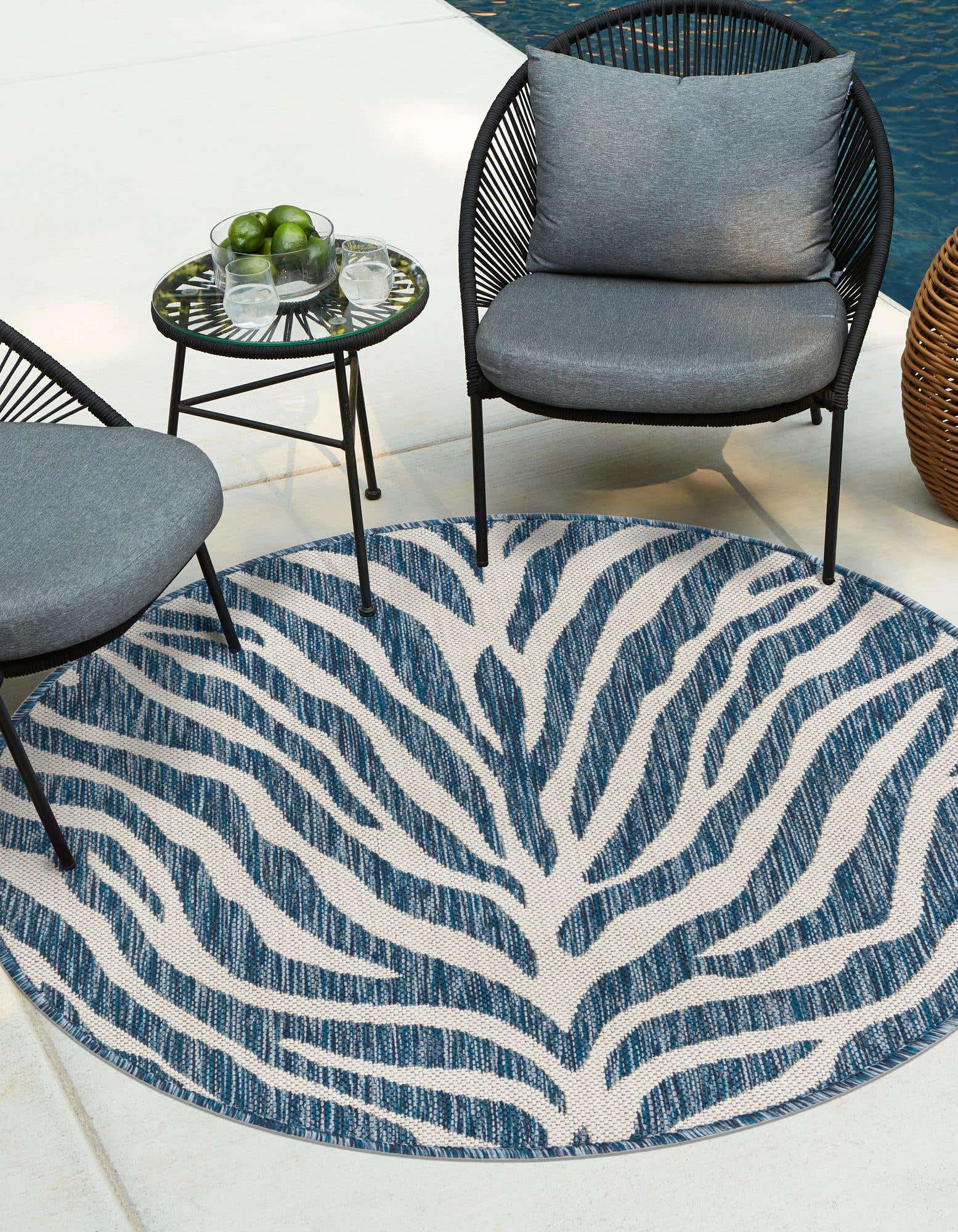 Blue 3' x 3' Safari Indoor / Outdoor Round Rug | Rugs.com