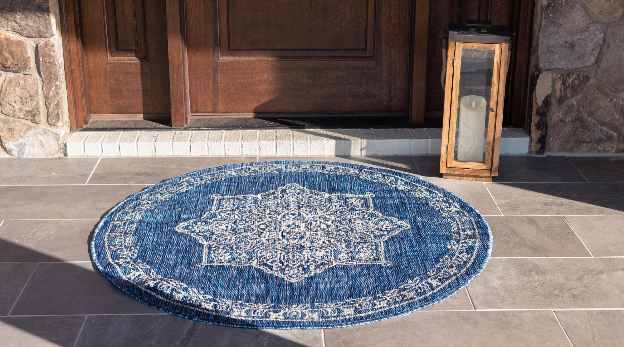 Blue 4' x 4' Traditional Indoor / Outdoor Round Rug | Rugs.com
