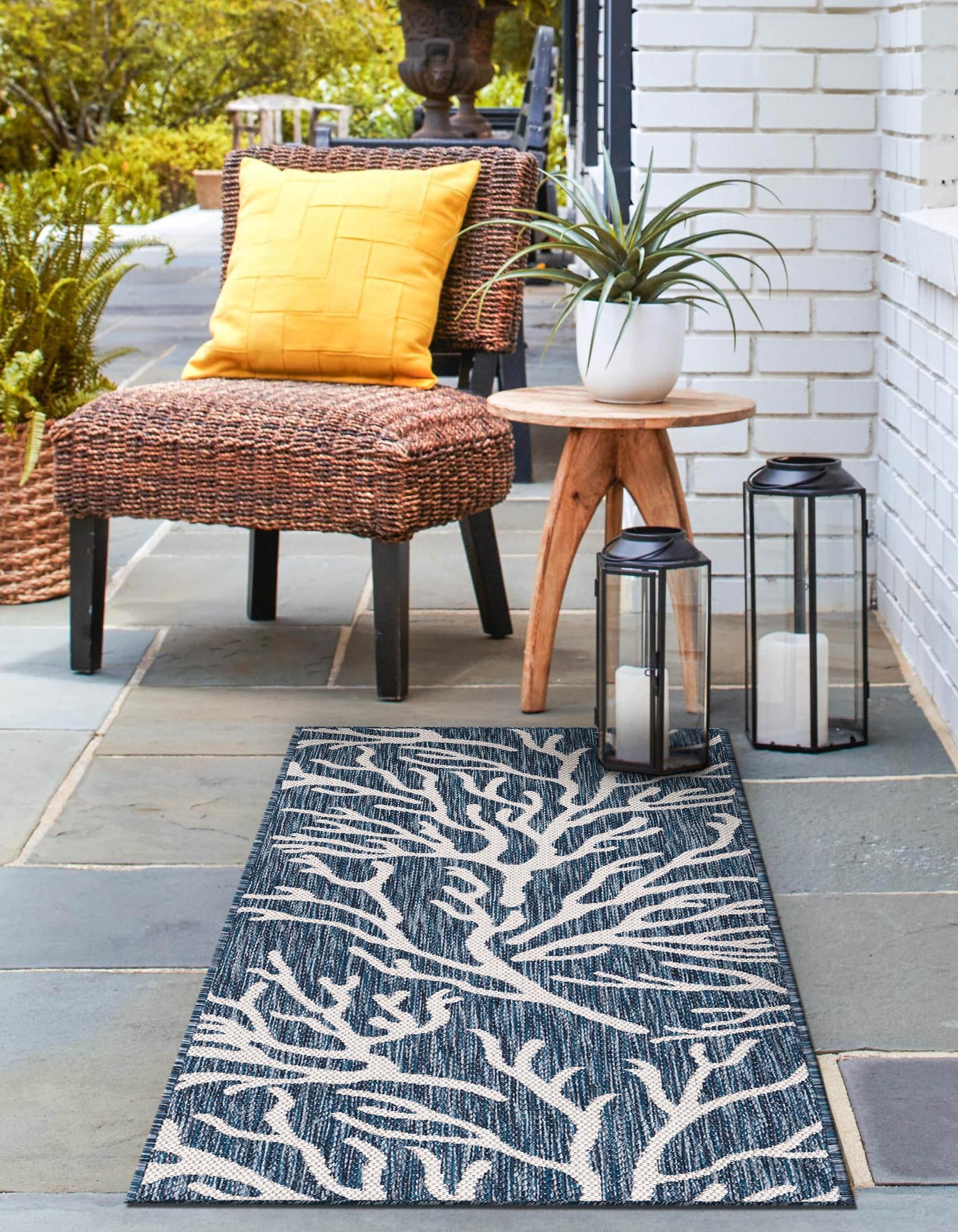 Blue 2' 7 x 12' Coastal Indoor / Outdoor Runner Rug | Rugs.com