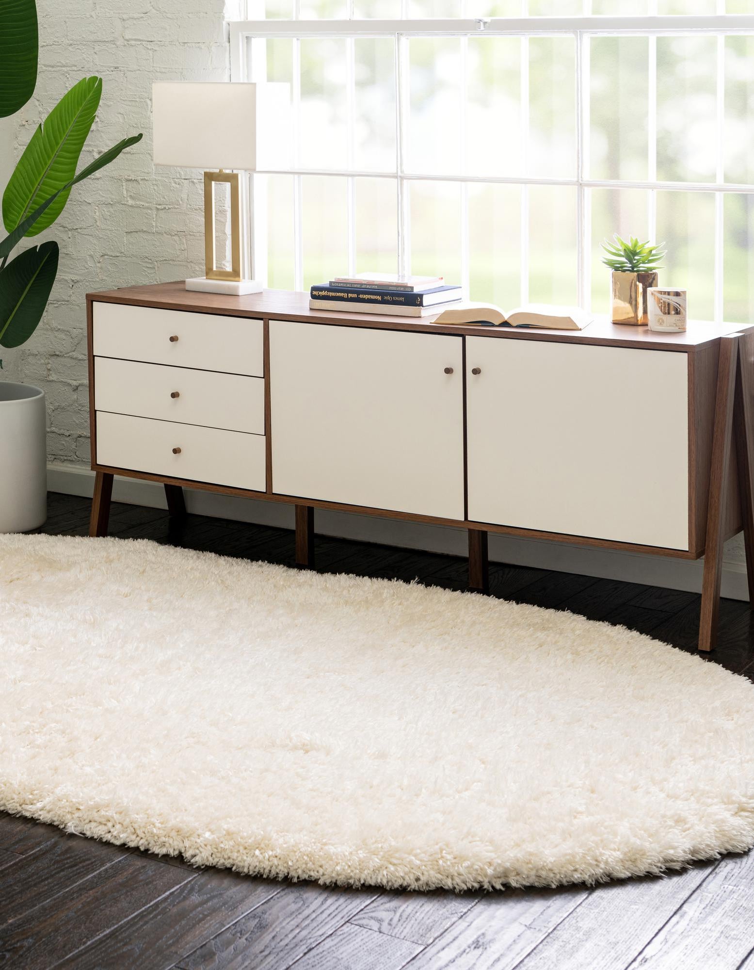 Bone 5' 3 x 8' Marilyn Monroe™ Shag Oval Rug | Rugs.com