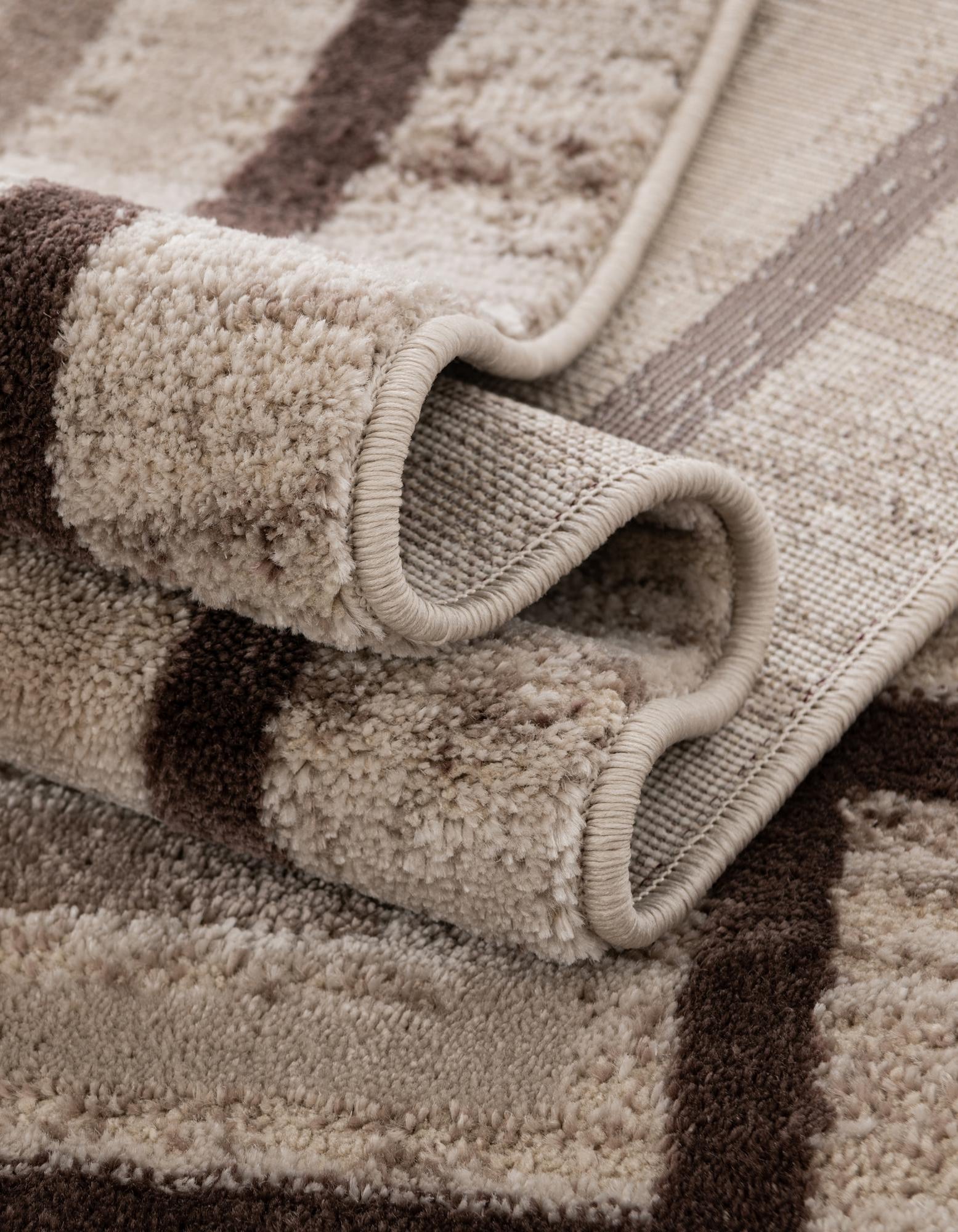 Brown 10' x 14' Oasis Rug | Rugs.com