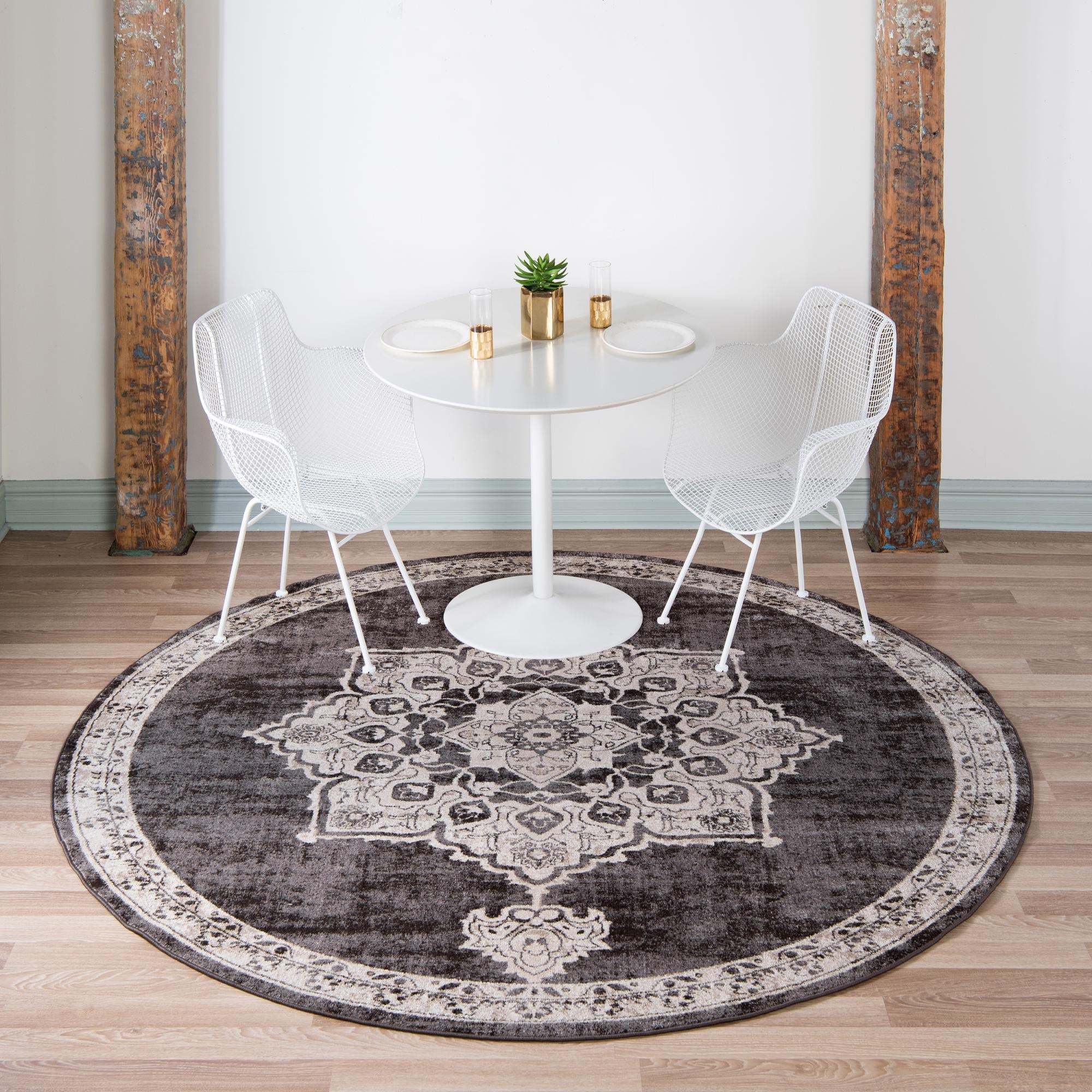 Black 7' 10 x 7' 10 Amaya Round Rug | Rugs.com