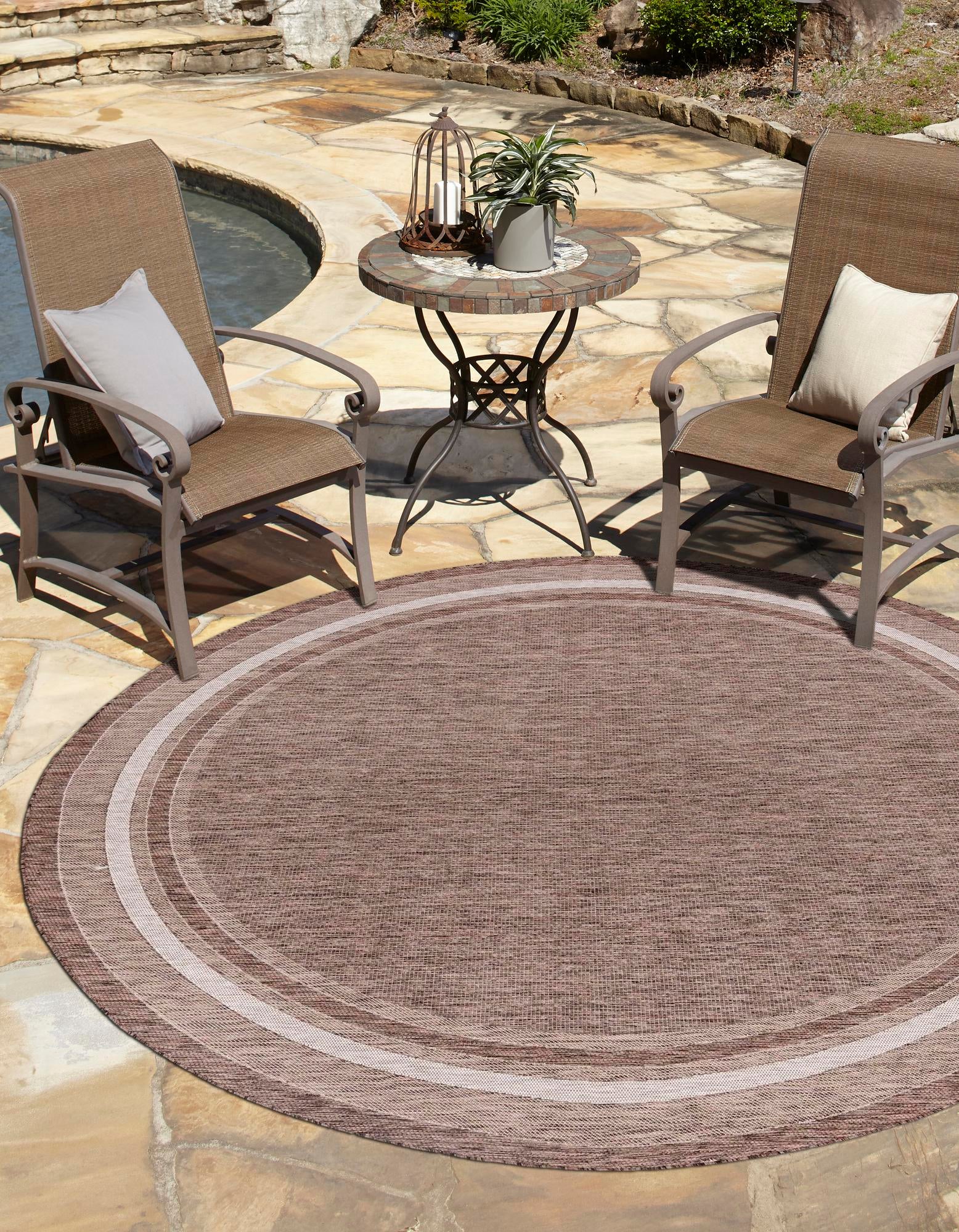 Brown 5' 3 x 5' 3 Border Indoor / Outdoor Round Rug | Rugs.com