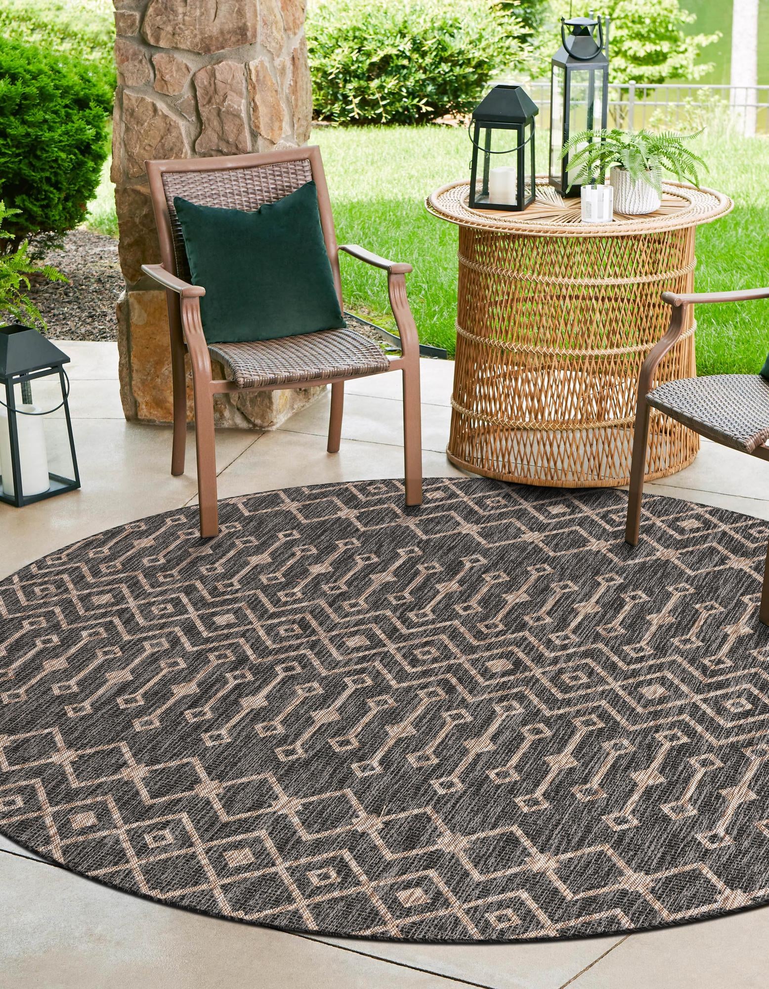 Charcoal Gray 3' 3 x 3' 3 Lattice Indoor / Outdoor Round Rug | Rugs.com