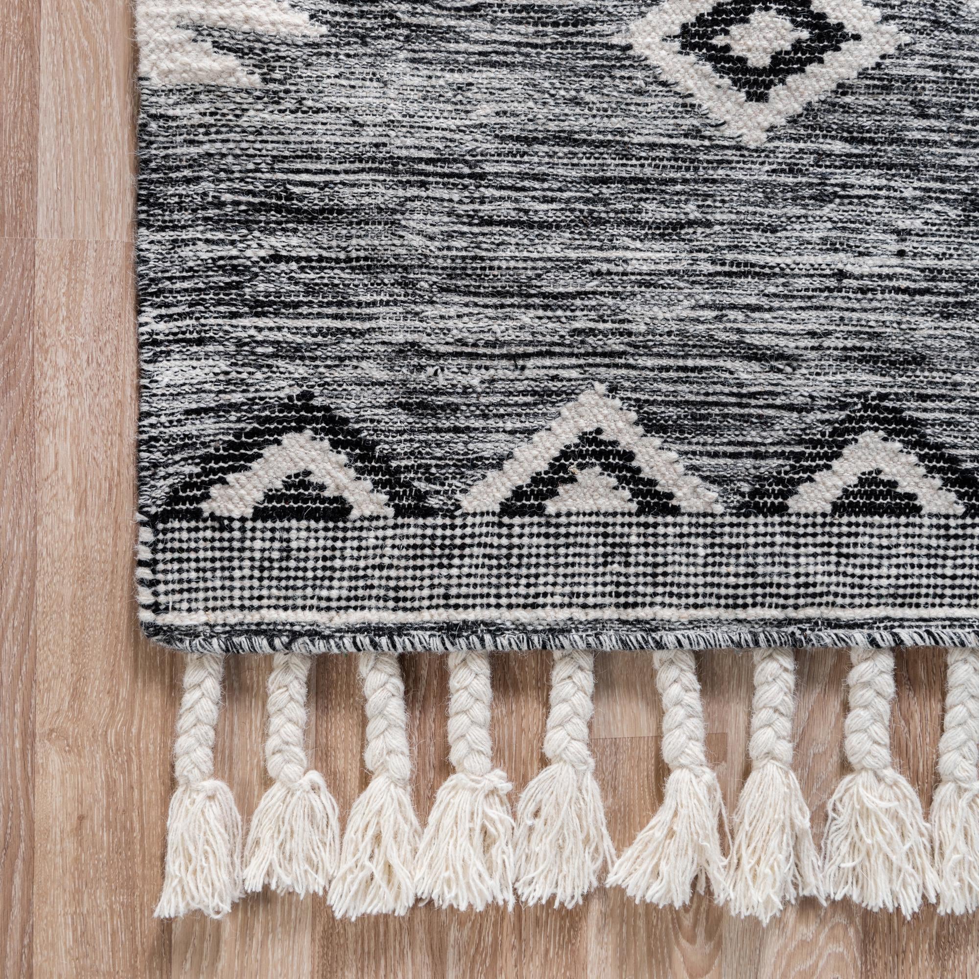 Charcoal 8' x 10' Hand Woven Arizona Wool Rug | Rugs.com