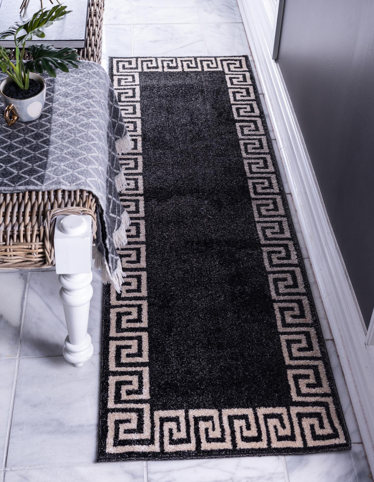 Charcoal 2' 7 x 10' Hera Runner Rug | Rugs.com