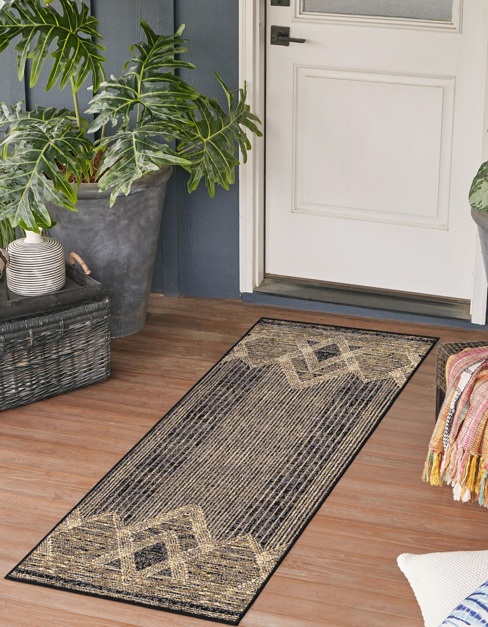 Charcoal 2' x 5' Modern Indoor / Outdoor Runner Rug | Rugs.com