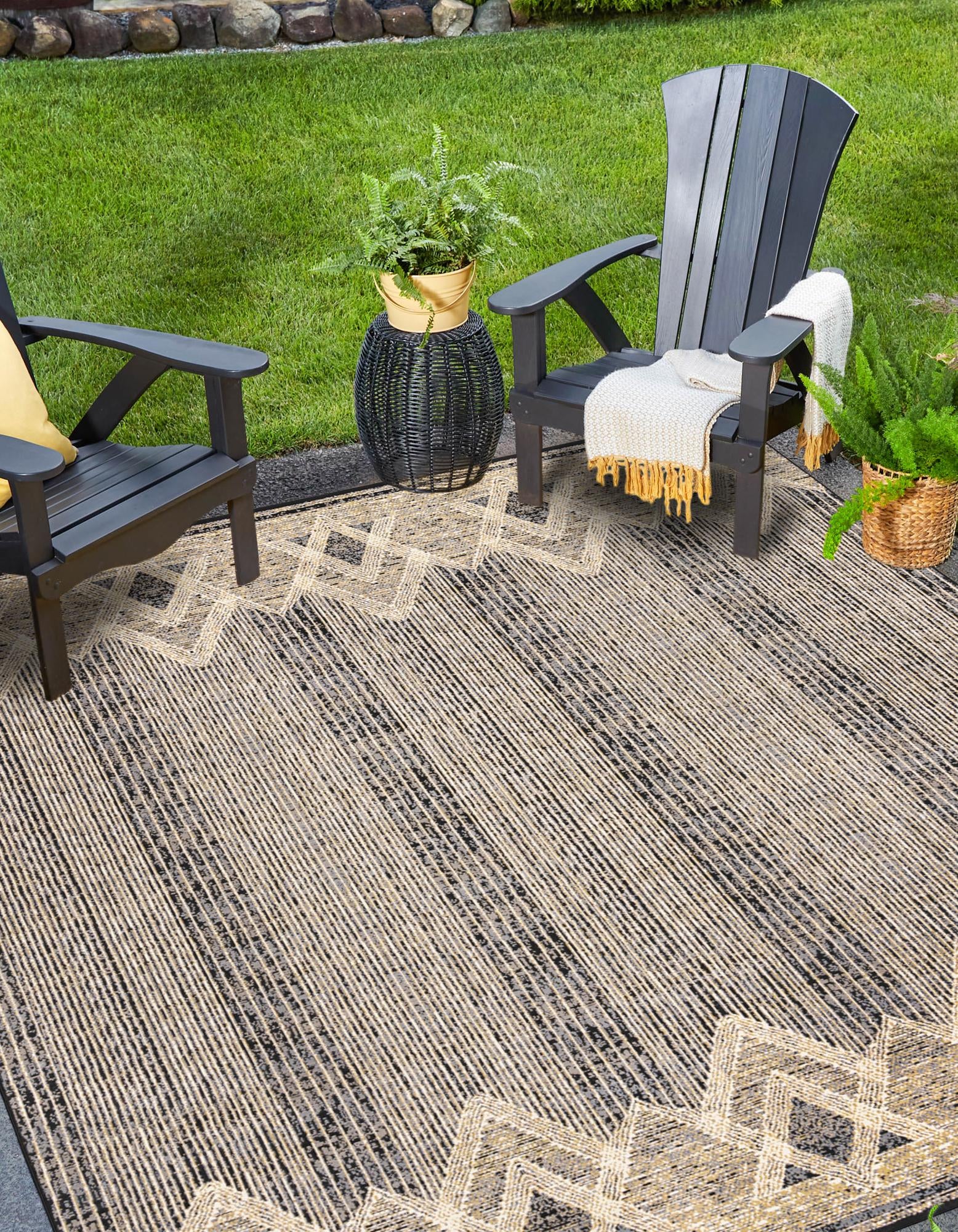 Charcoal 10' x 10' Modern Indoor / Outdoor Square Rug | Rugs.com
