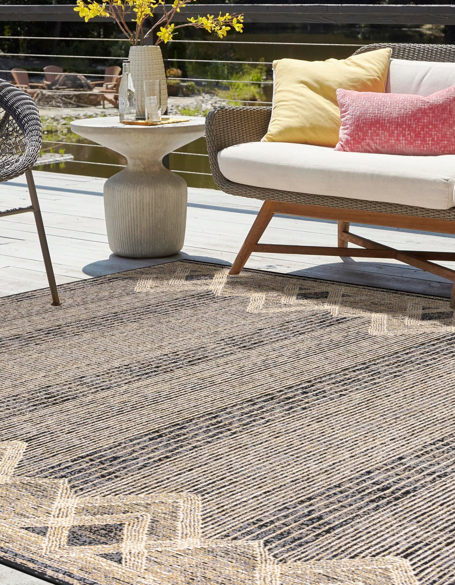 Charcoal 10' x 10' Modern Indoor / Outdoor Square Rug | Rugs.com
