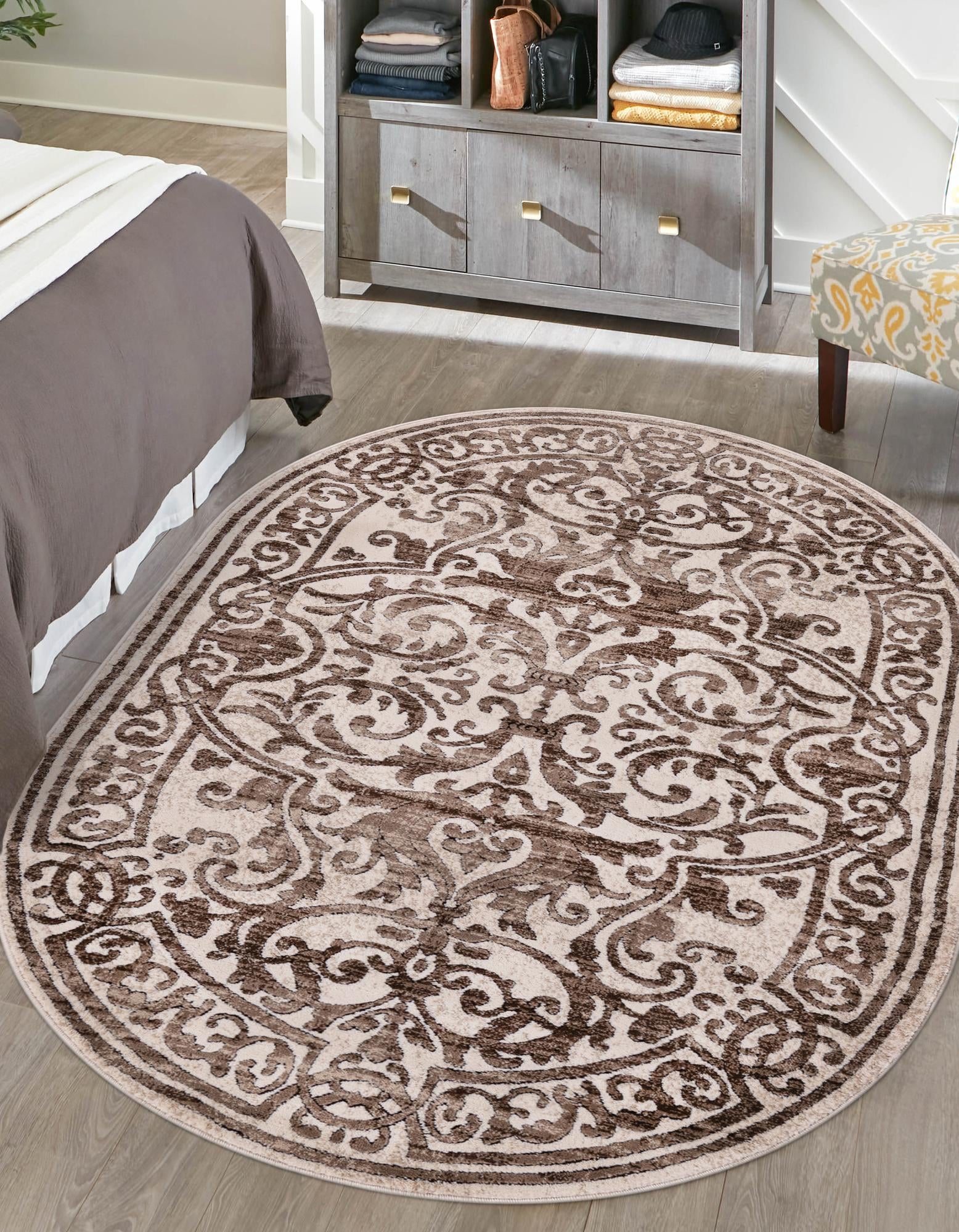 Chocolate Brown 5' 3 x 8' Hermitage Oval Rug | Rugs.com