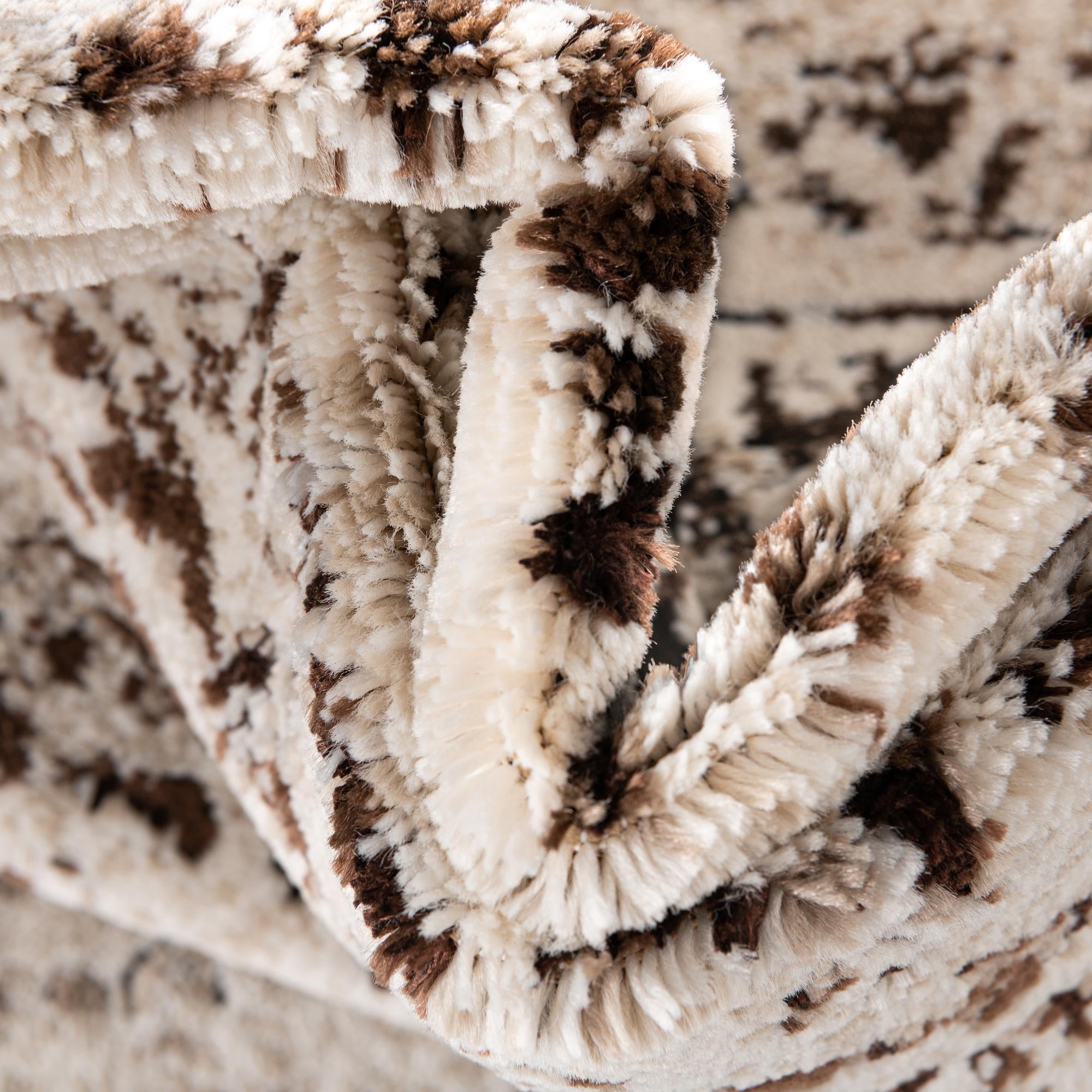 Chocolate Brown 10' 8 x 10' 8 Hermitage Round Rug | Rugs.com