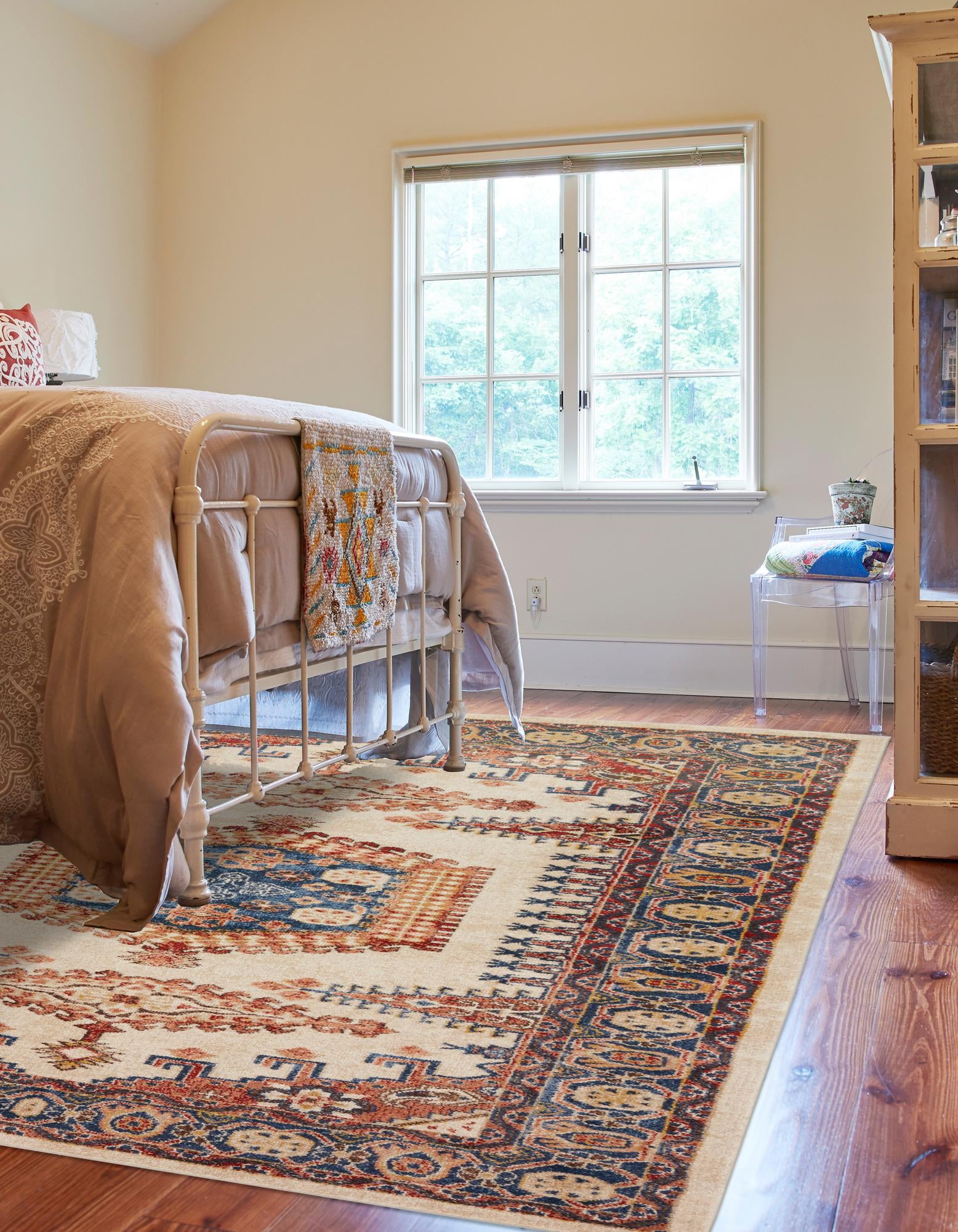 Cream 5' x 8' Eden Rug | Rugs.com