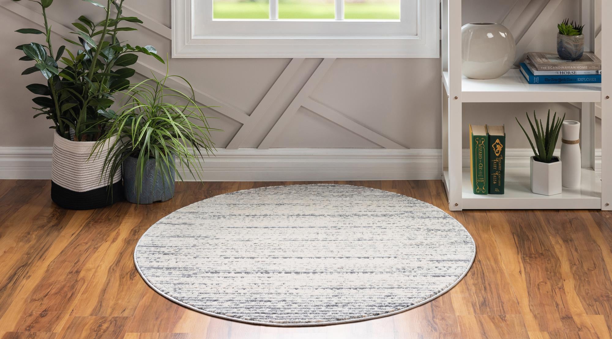 Cream 7' x 7' Oasis Round Rug | Rugs.com