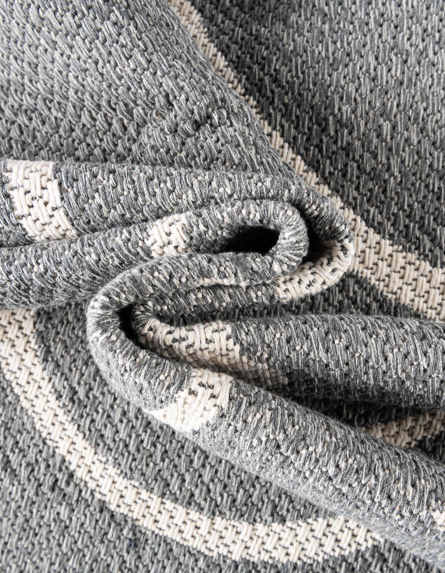 Dark Gray 7' 5 x 10' Georgia Rug | Rugs.com