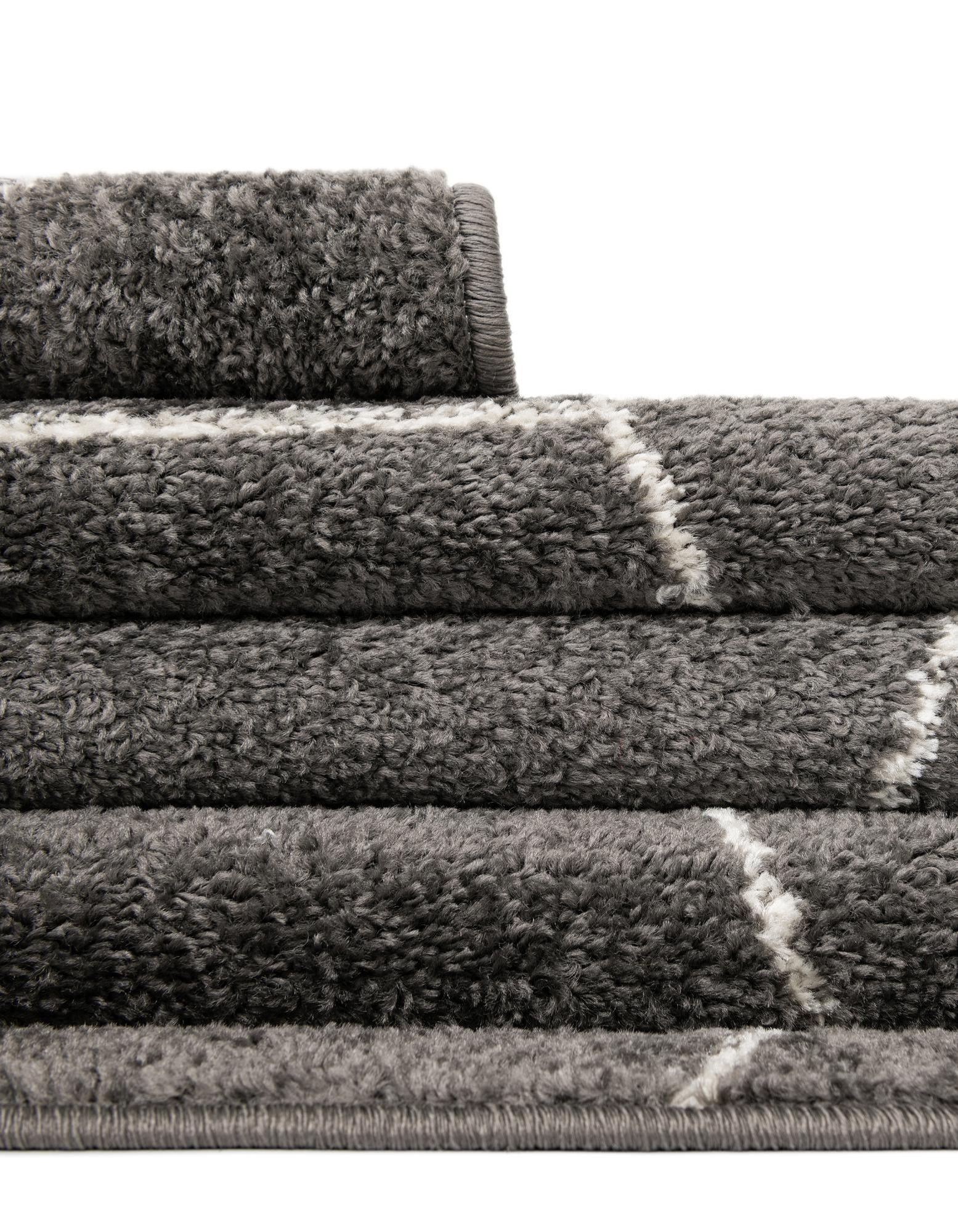 Dark Gray 9' x 12' Lattice Frieze Rug | Rugs.com