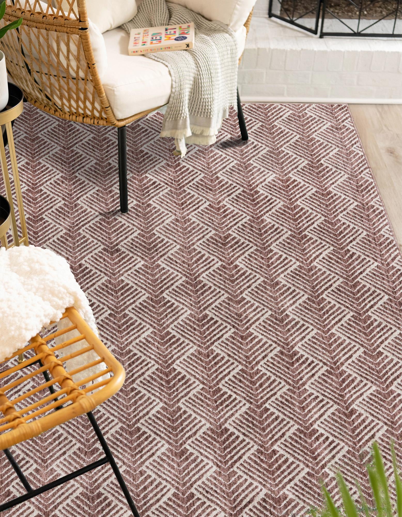 Dusty Rose 2' x 3' Eco Trellis Rug | Rugs.com