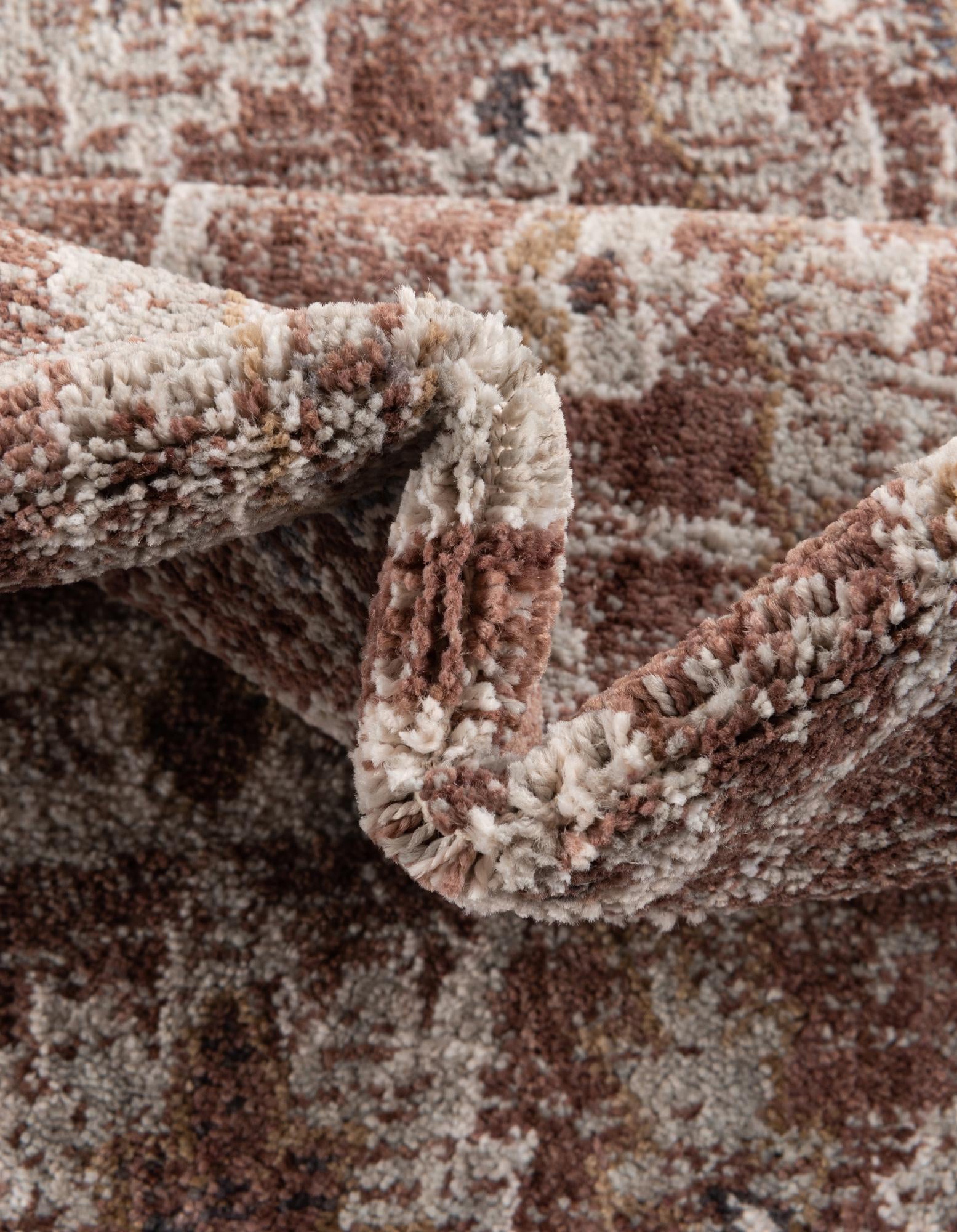 Dusty Rose 3' 3 x 3' 3 Eco Traditional Round Rug | Rugs.com