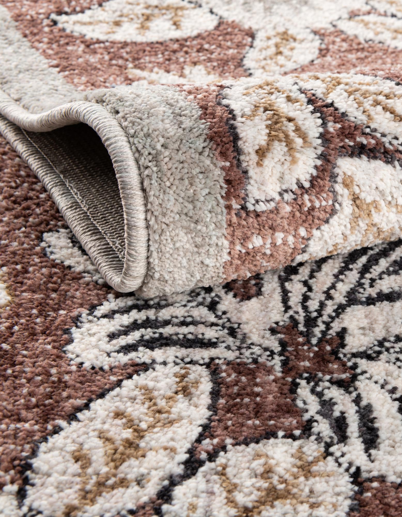 Dusty Rose 3' 3 x 3' 3 Eco Traditional Round Rug | Rugs.com