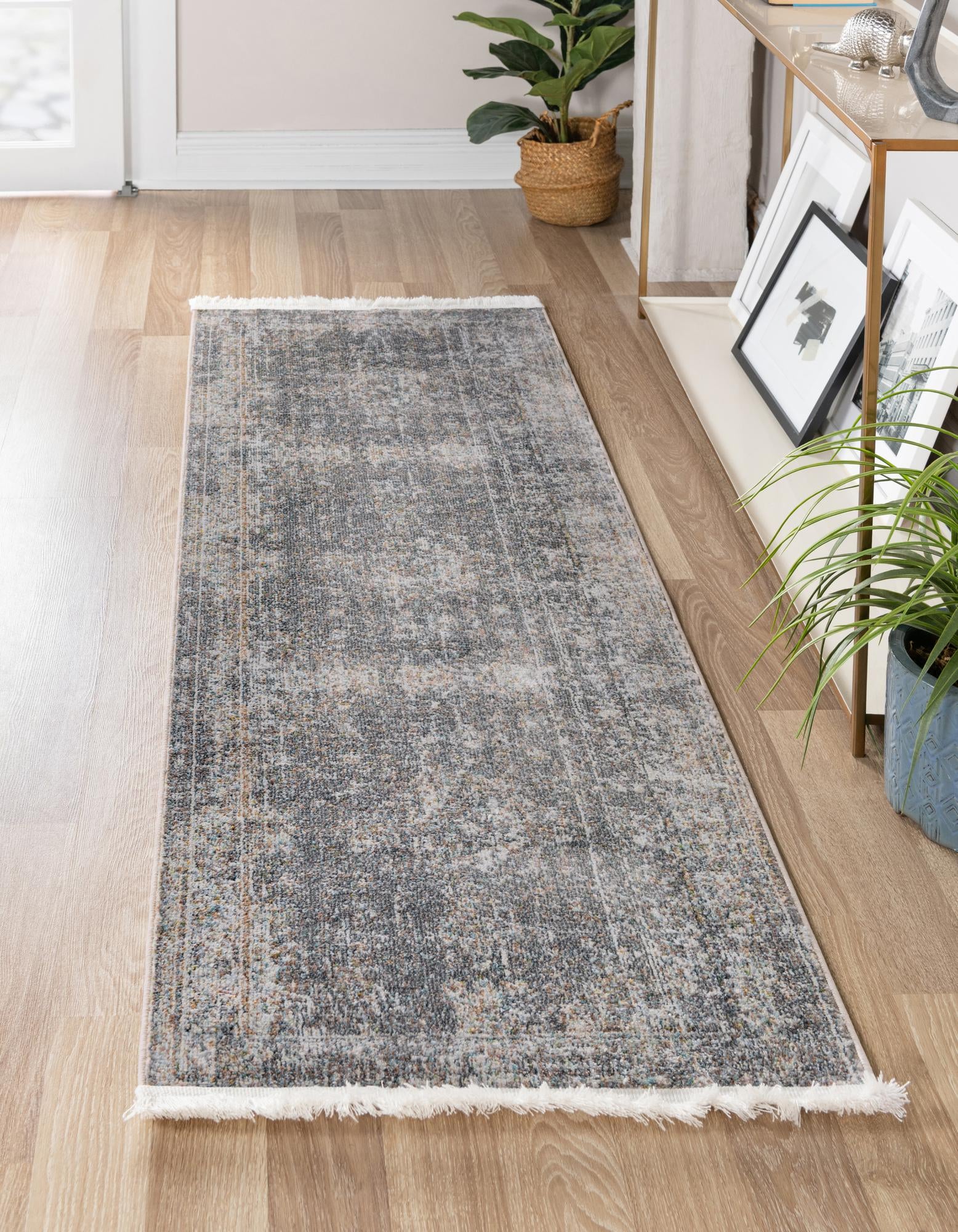 Gray 2' 7 x 10' Noble Runner Rug | Rugs.com