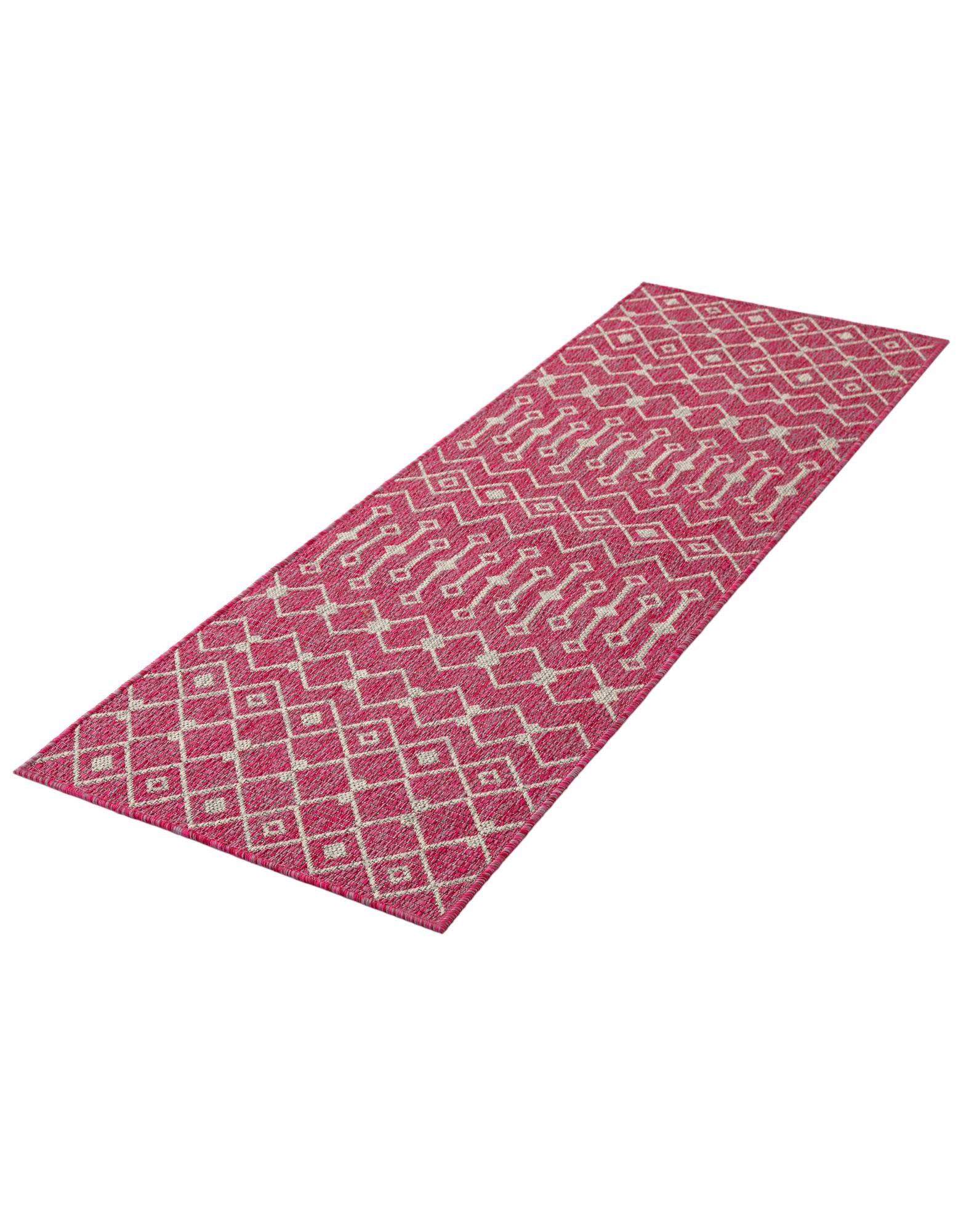 Fuschia 2' x 6' Lattice Indoor / Outdoor Runner Rug | Rugs.com