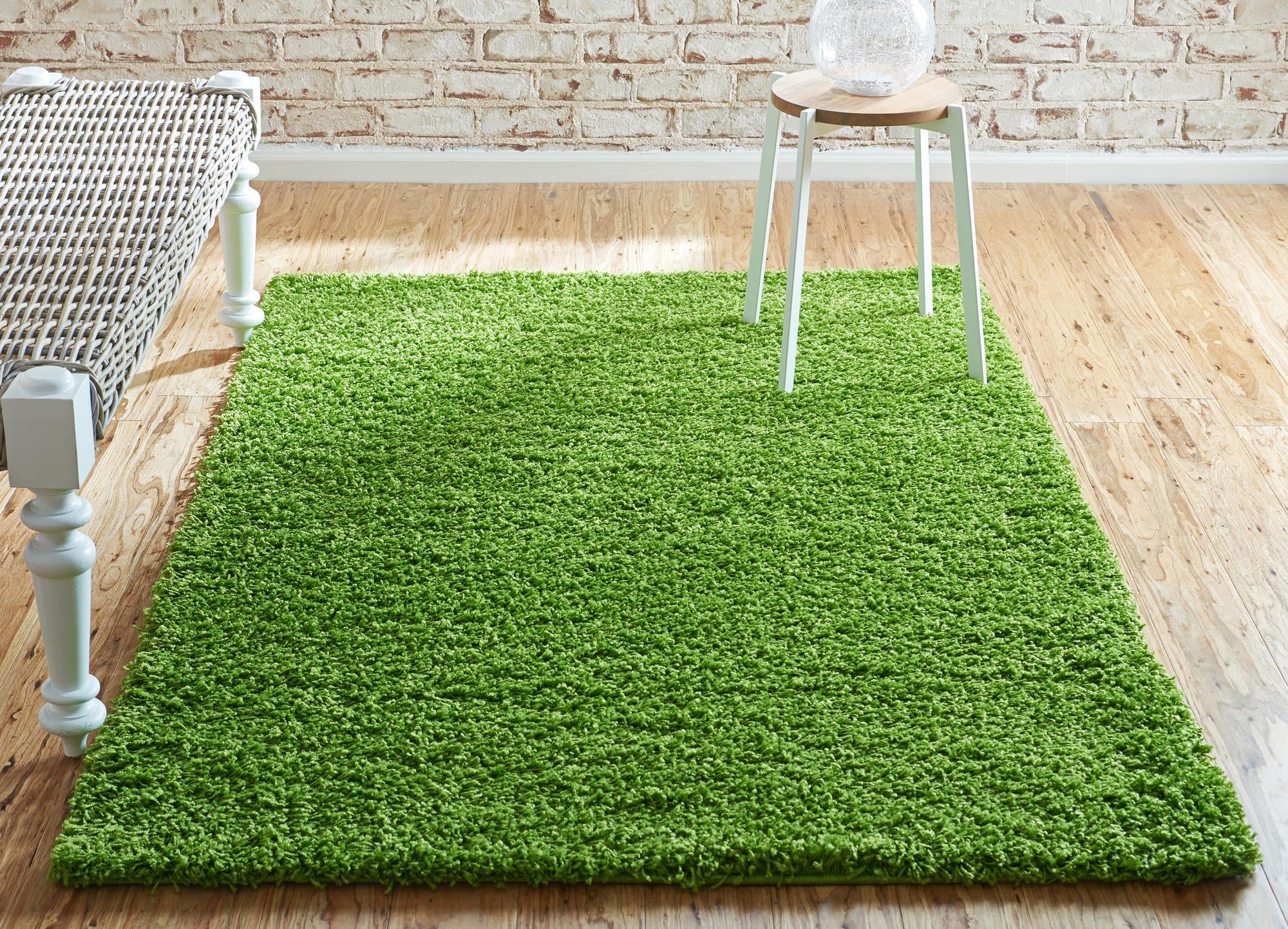 Grass Green 4' x 6' Solid Shag Rug | Rugs.com