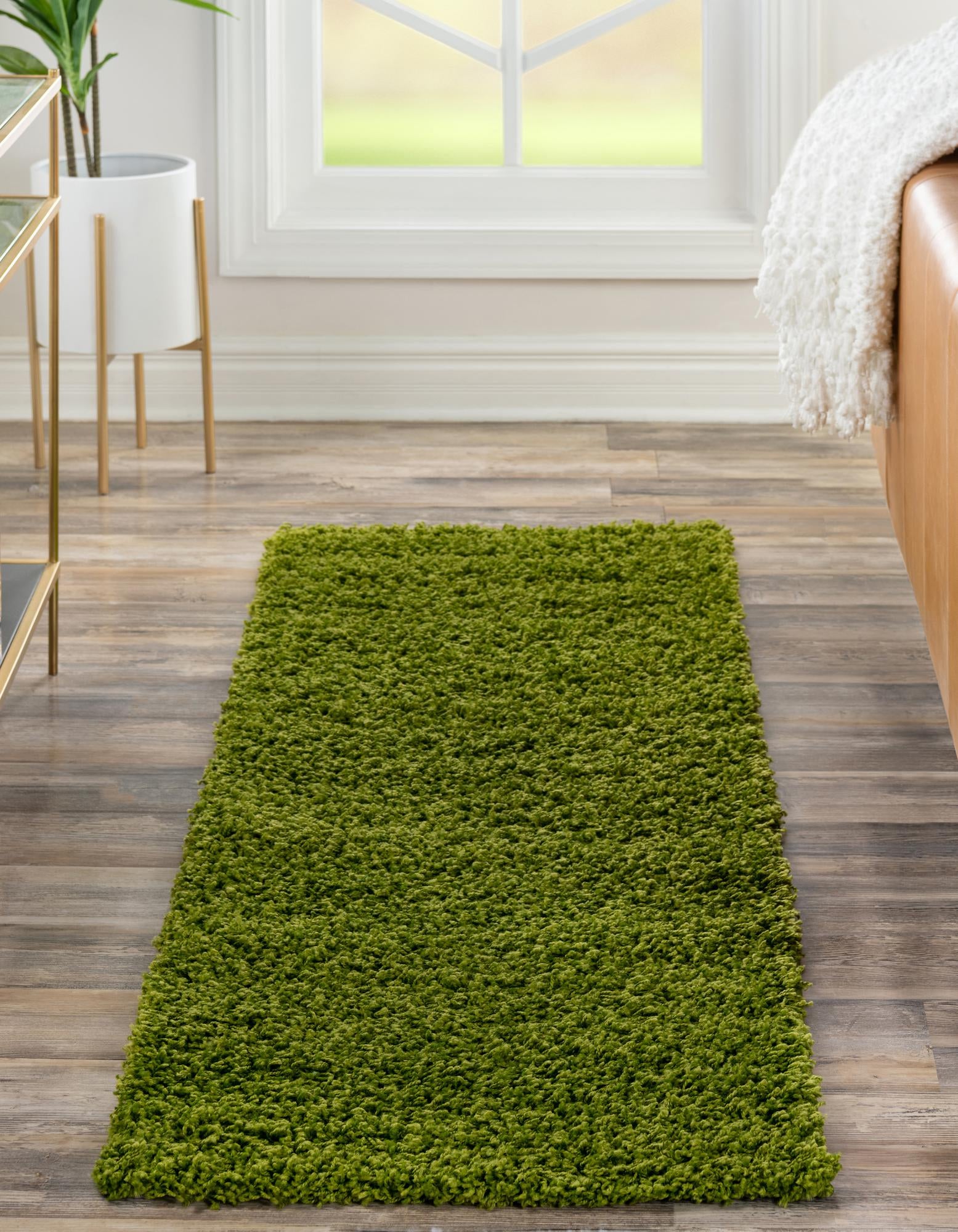 Grass Green 2' x 6' 5 Solid Shag Runner Rug | Rugs.com