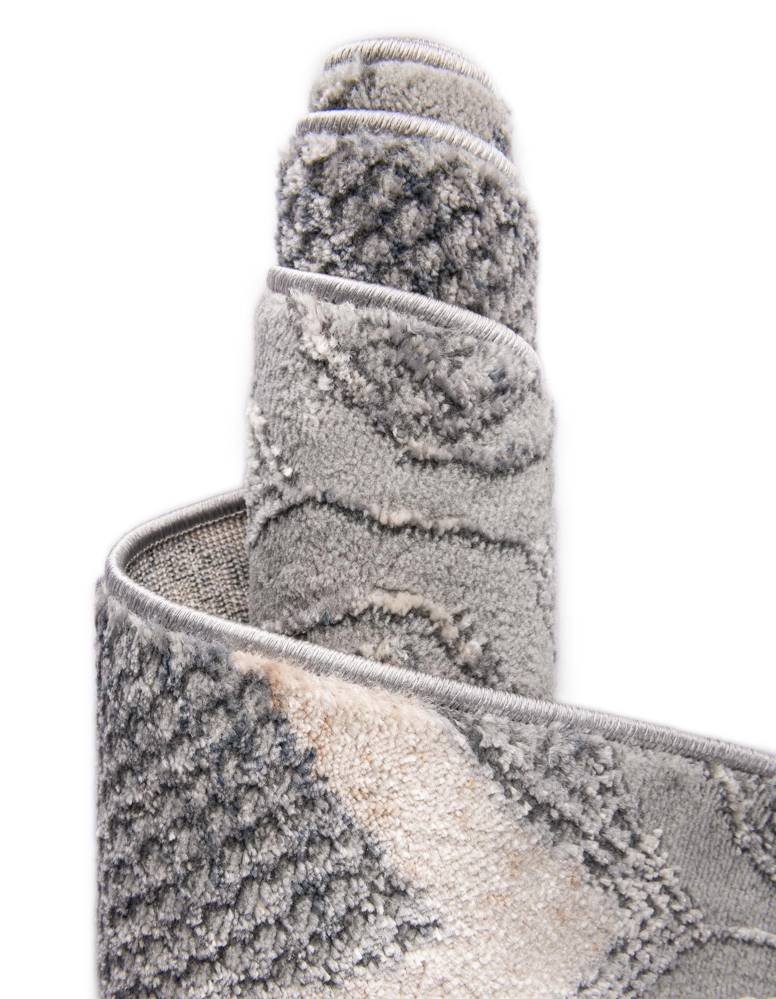 Gray Cream 7' 10 x 7' 10 Caspian Round Rug | Rugs.com